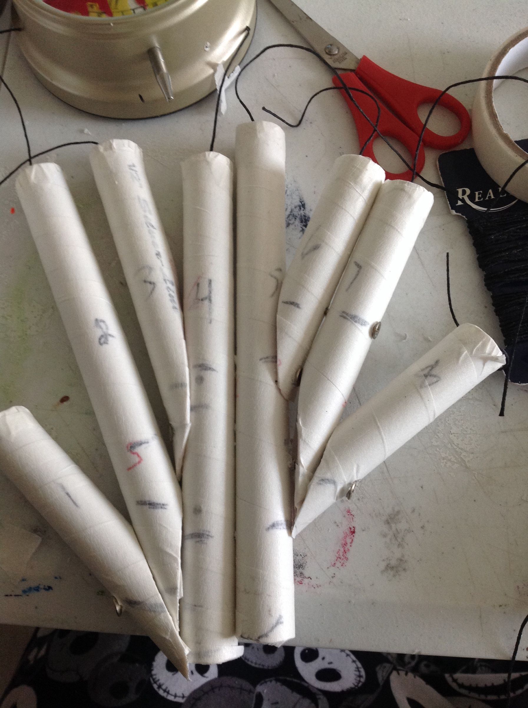 Harley Quinn Bomb (prop) : 7 Steps - Instructables