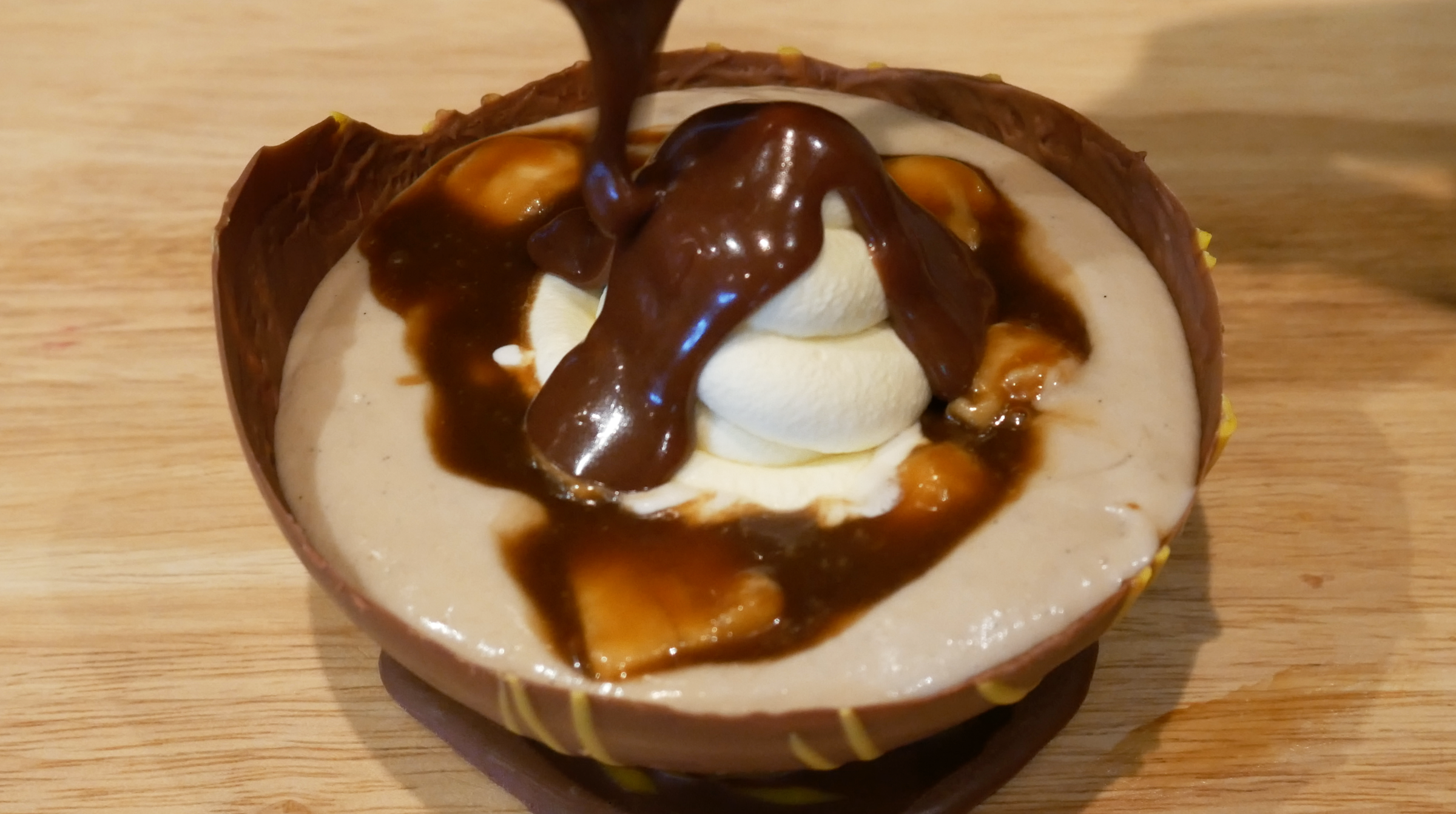 BANOFFEE BANANA SPLIT PUDDING IN CHOCOLATE BALLOON BOWLS : 5 Steps ...