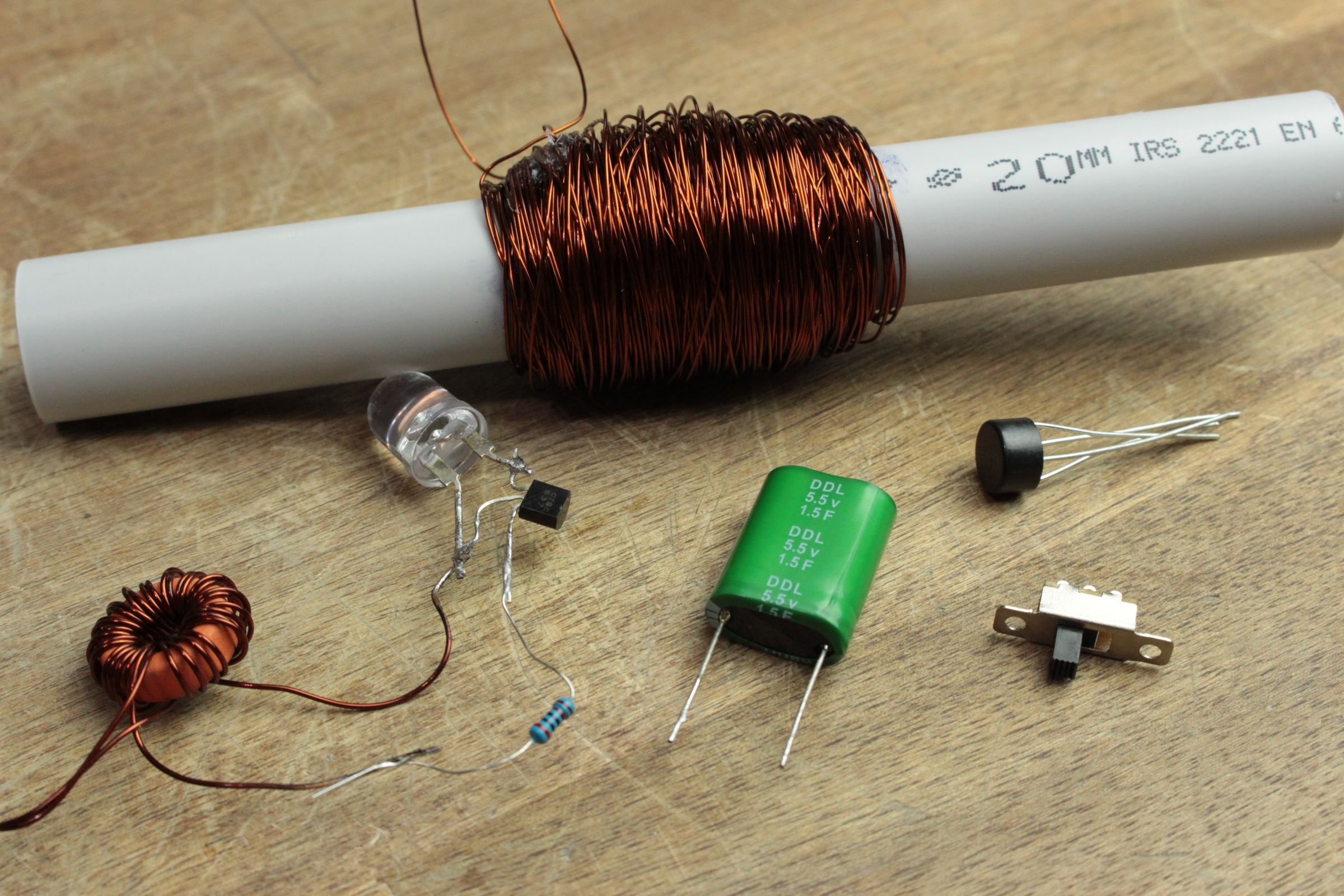 Make Your Own Crude Shaking Torch (Emergency Flashlight) : 4 Steps ...