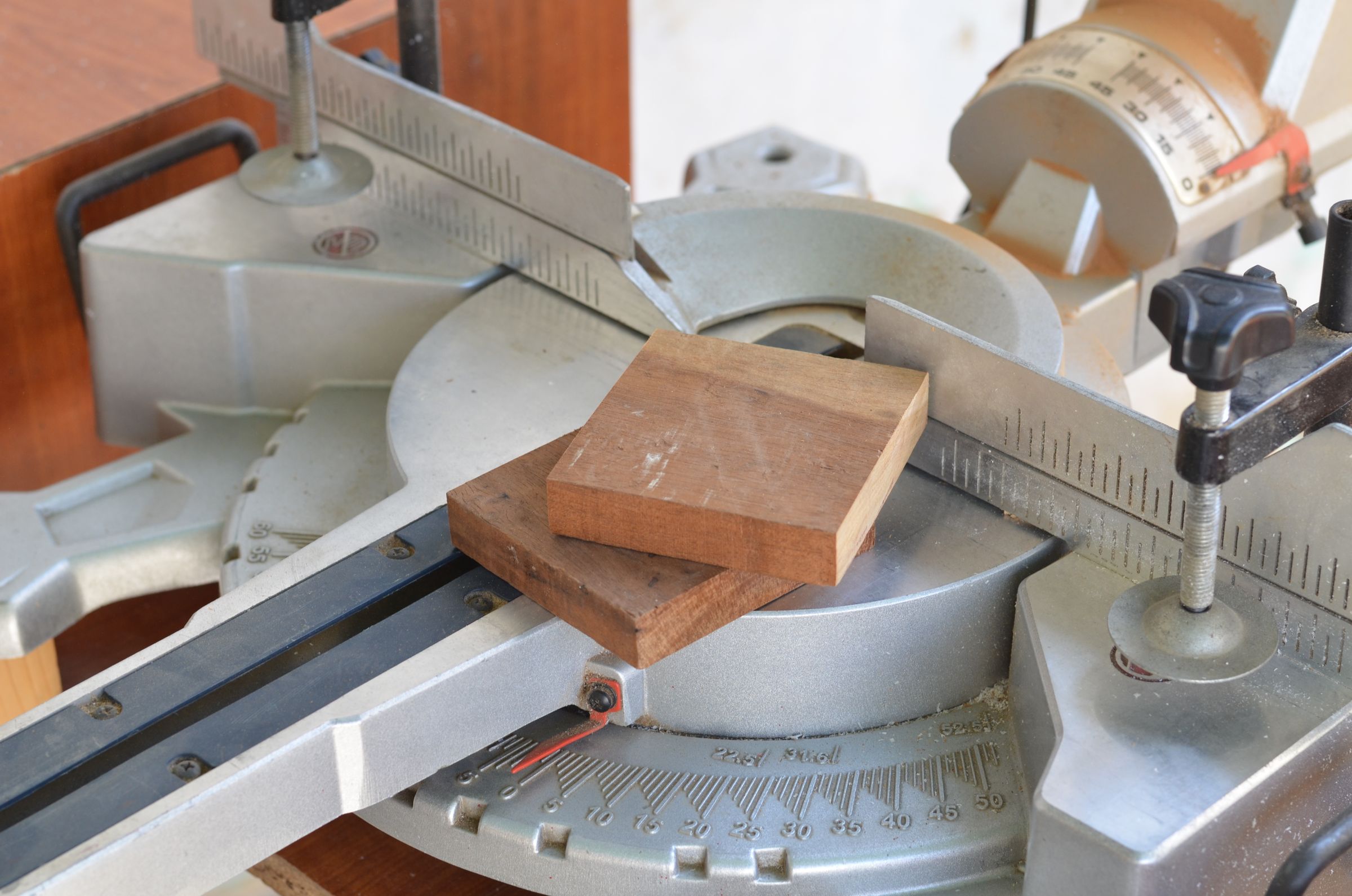 DIY Classic Hour Glass : 11 Steps (with Pictures) - Instructables