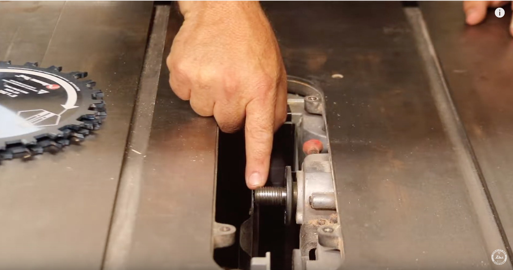 How to Install and Use a Dado Stack : 7 Steps (with Pictures ...