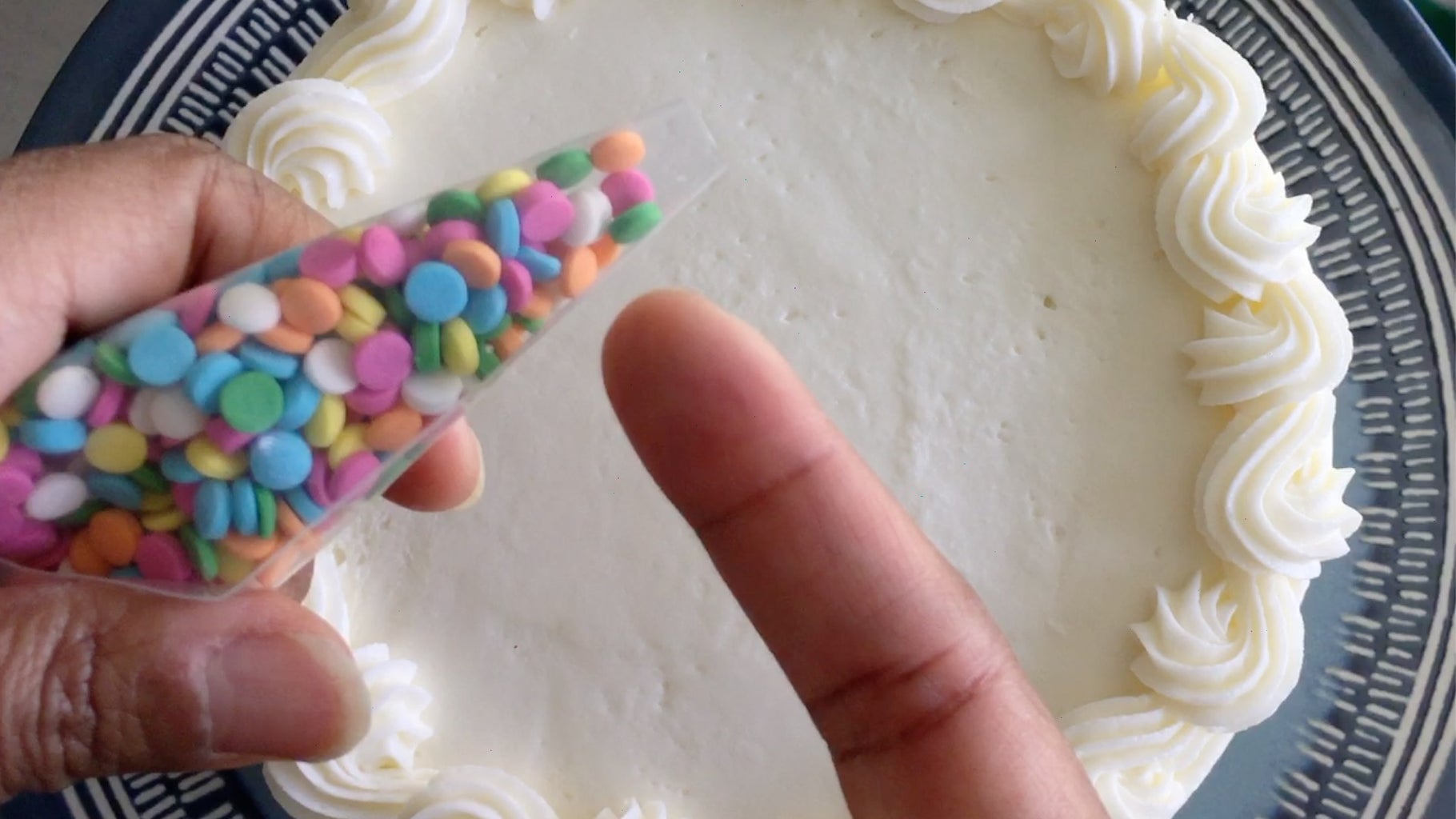 Easy Buttercream Birthday Cake 15 Steps With Pictures Instructables