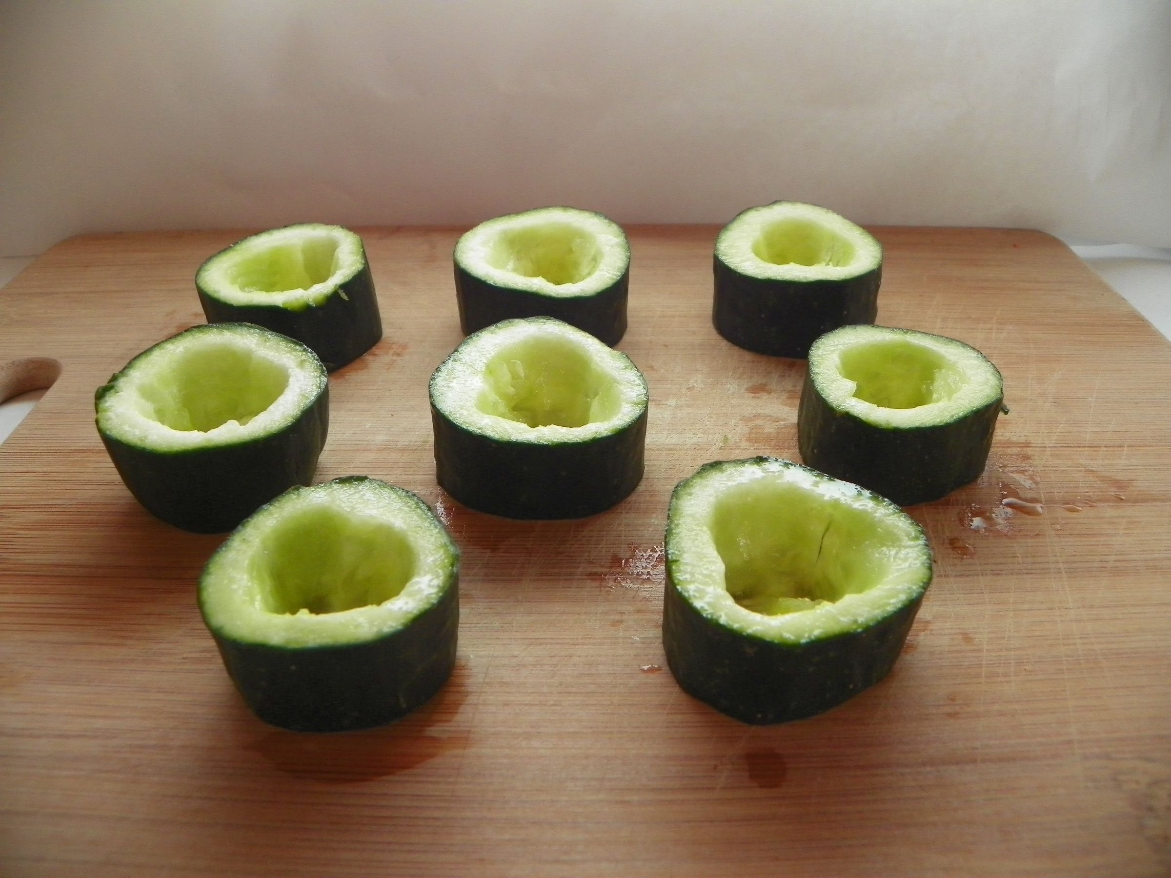 Cucumber Cups With Spicy Hummus : 4 Steps (with Pictures) - Instructables