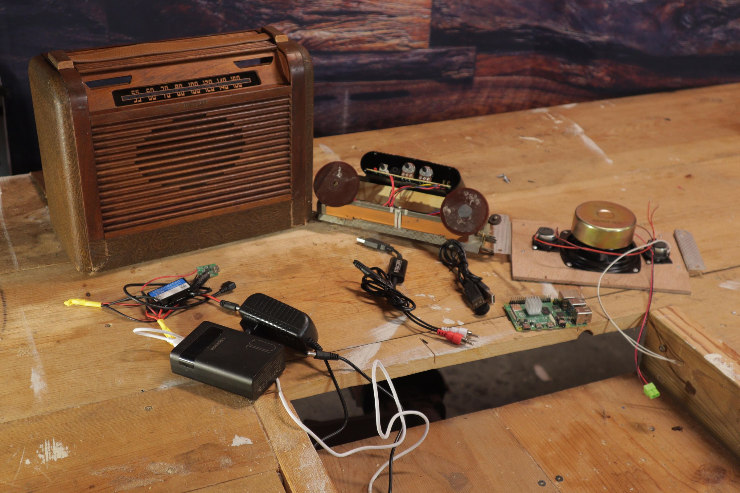 Modernize an Antique Radio - Alexa + Raspberry Pi Entertainment System ...