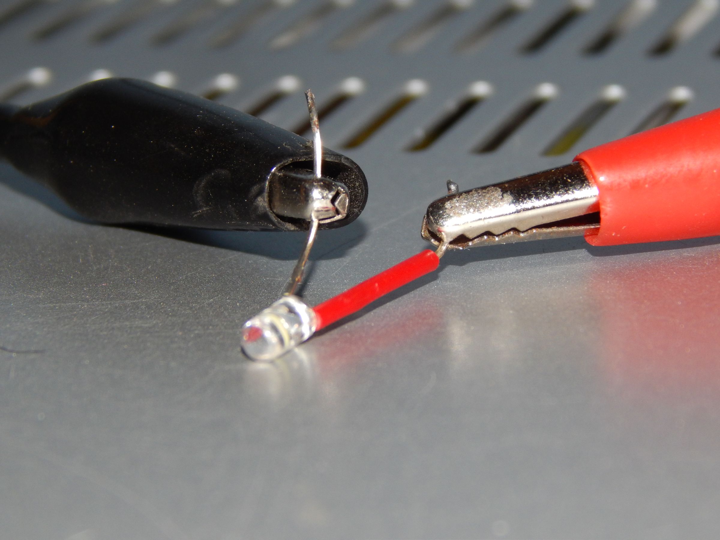 The Dancing LEDs - Instructables