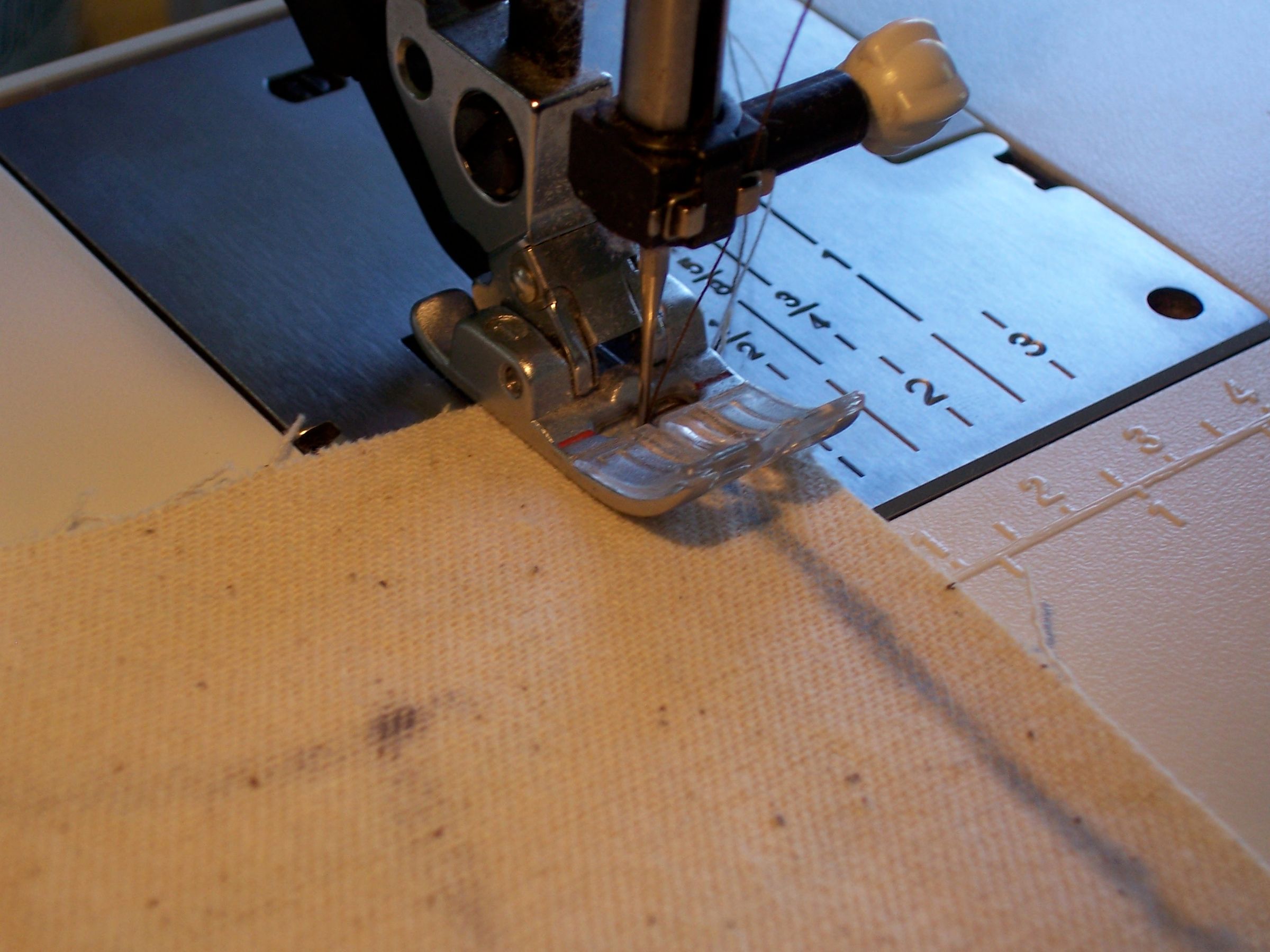 Sewing a Perfect 3-D Corner (for a Cube) : 5 Steps (with Pictures ...