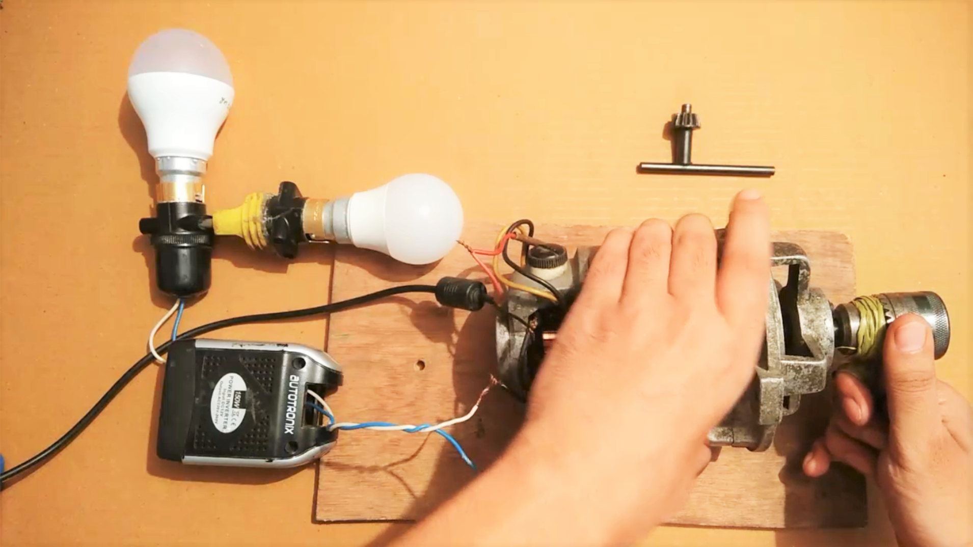 Making a Powerful Generator From a Blender Motor DIY : 3 Steps (with ...