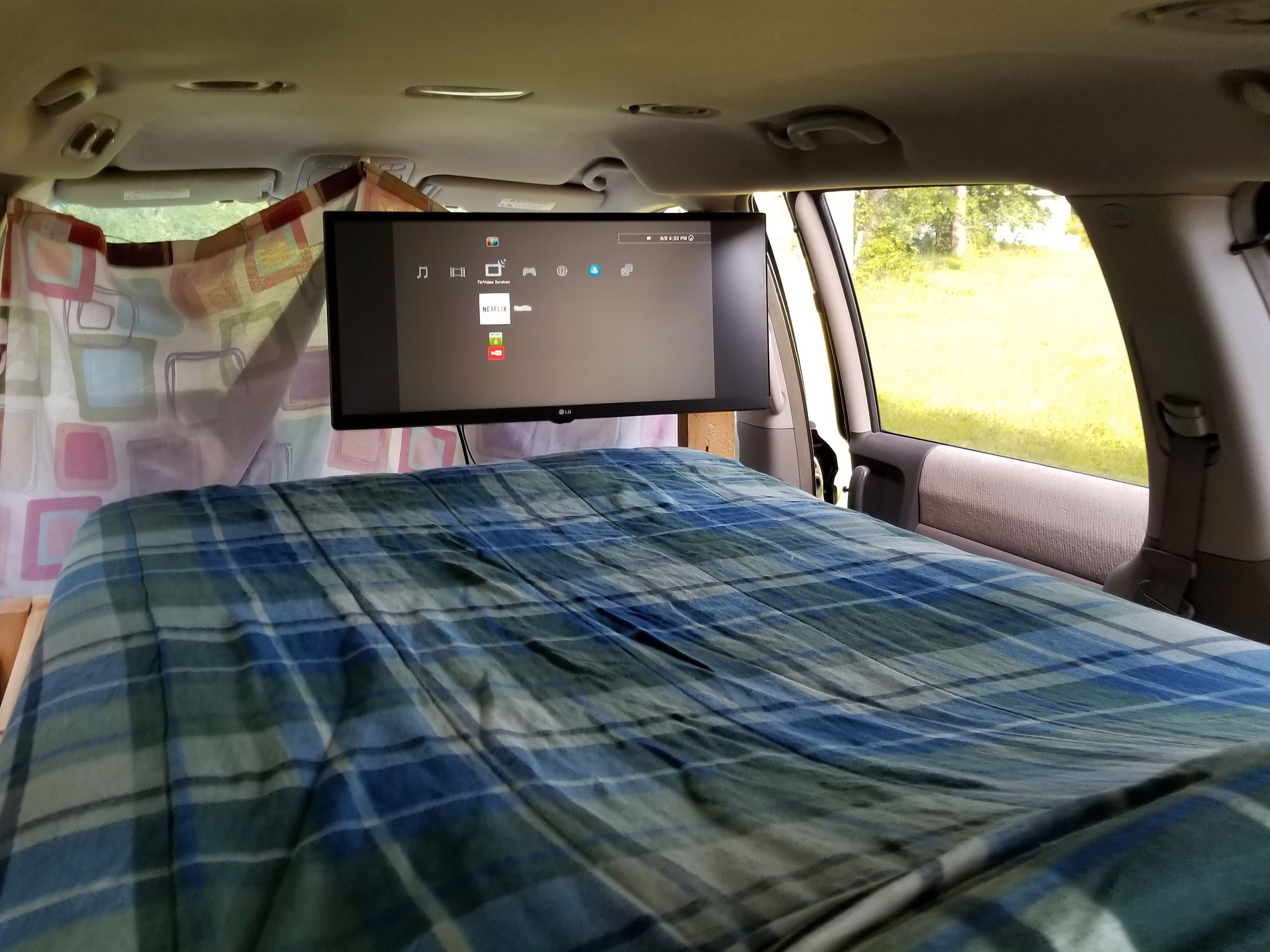 Lofted Van Bed With TV : 4 Steps (with Pictures) - Instructables