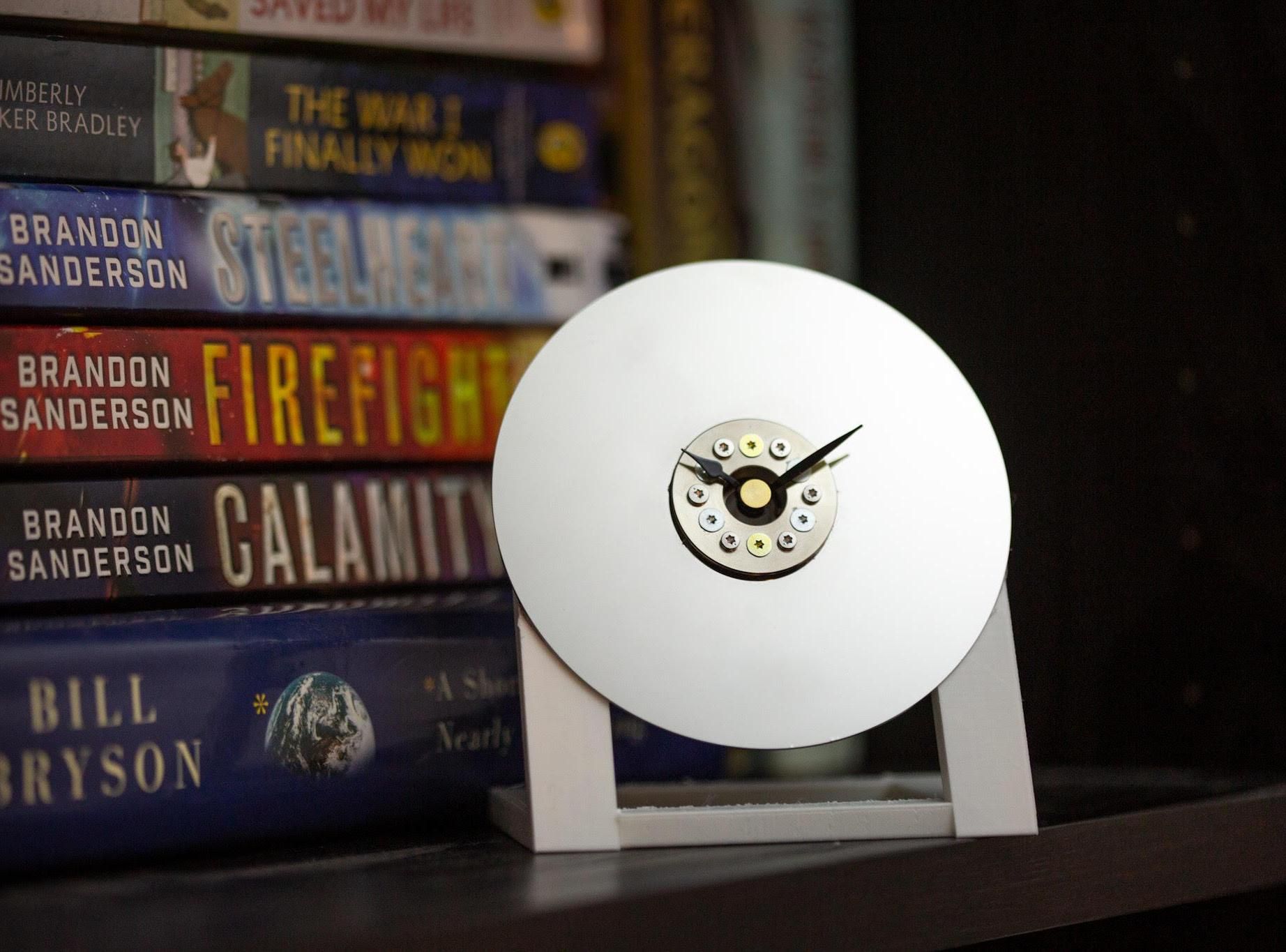 DIY Clock From Broken Hardrive : 9 Steps (with Pictures) - Instructables