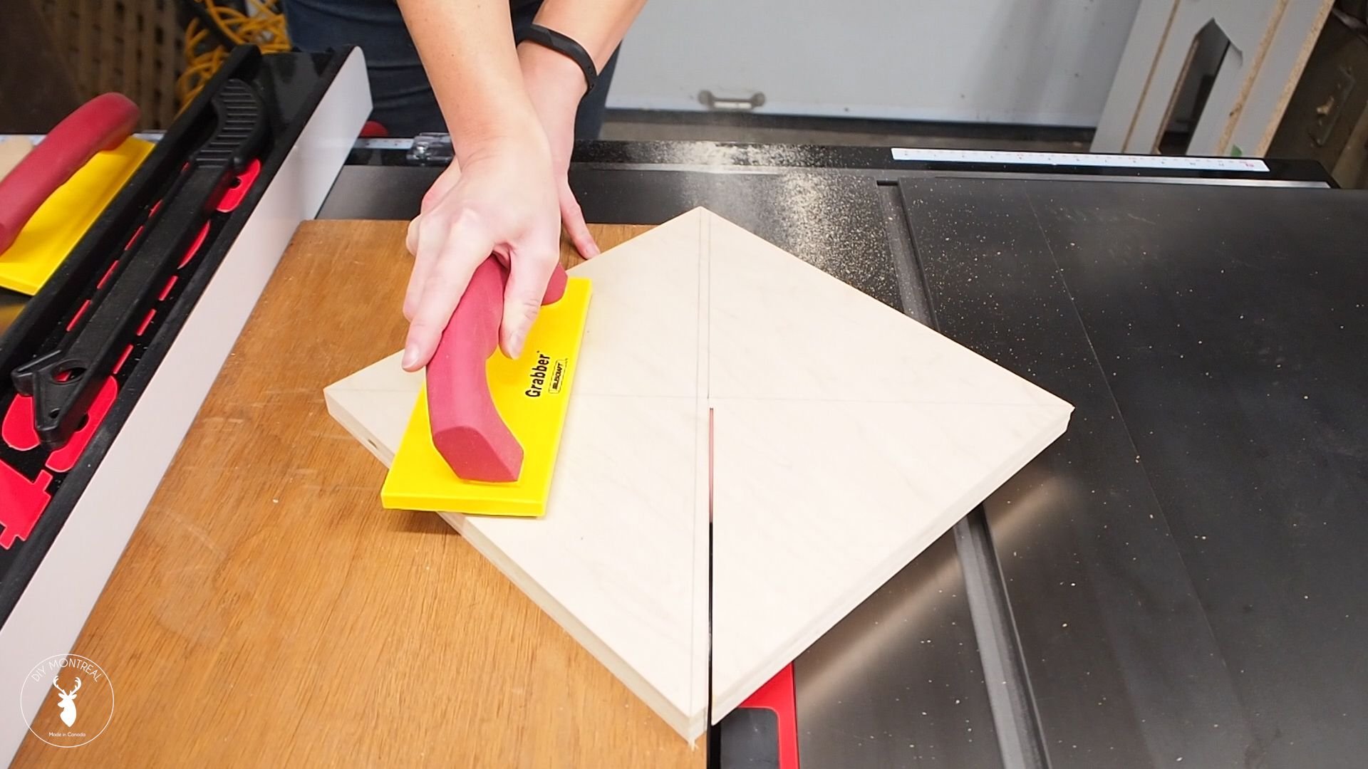 Small Parts Crosscut Sled + Miter Attachment : 10 Steps (with Pictures ...