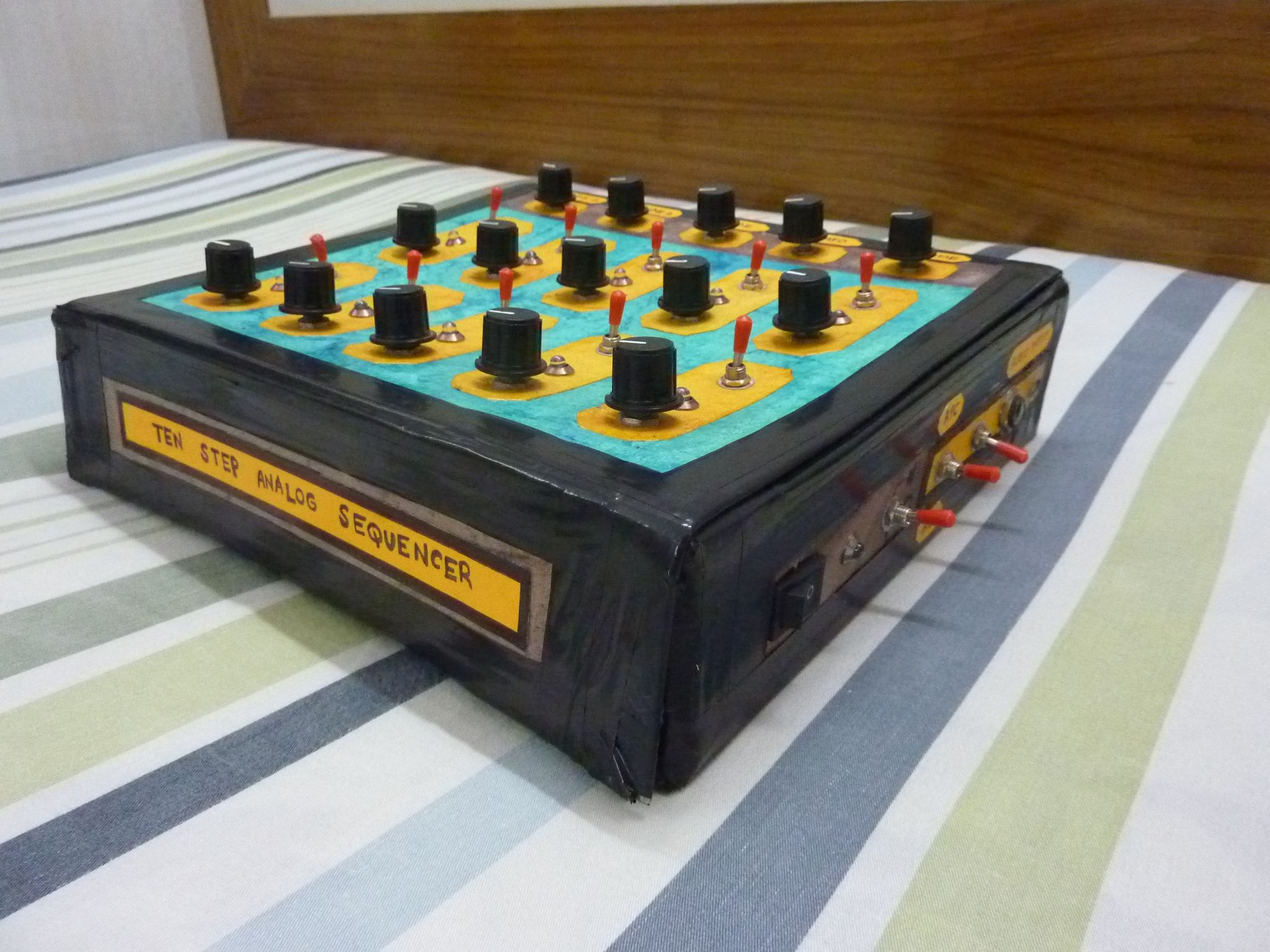 10 Step Analog Sequencer : 14 Steps (with Pictures) - Instructables