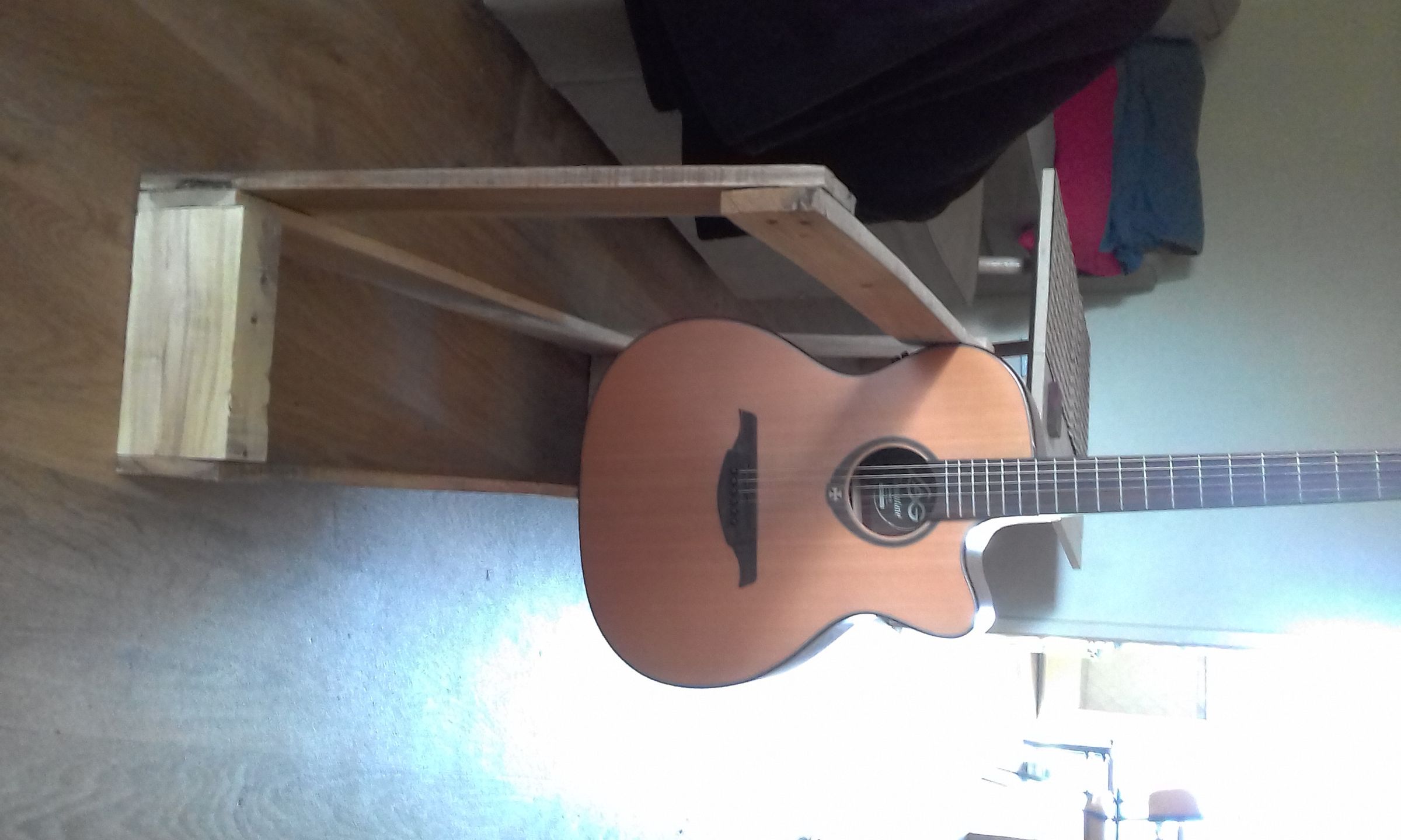 Multiple Size Ukulele Stand (Recycled Wood)pictures : 6 Steps (with ...