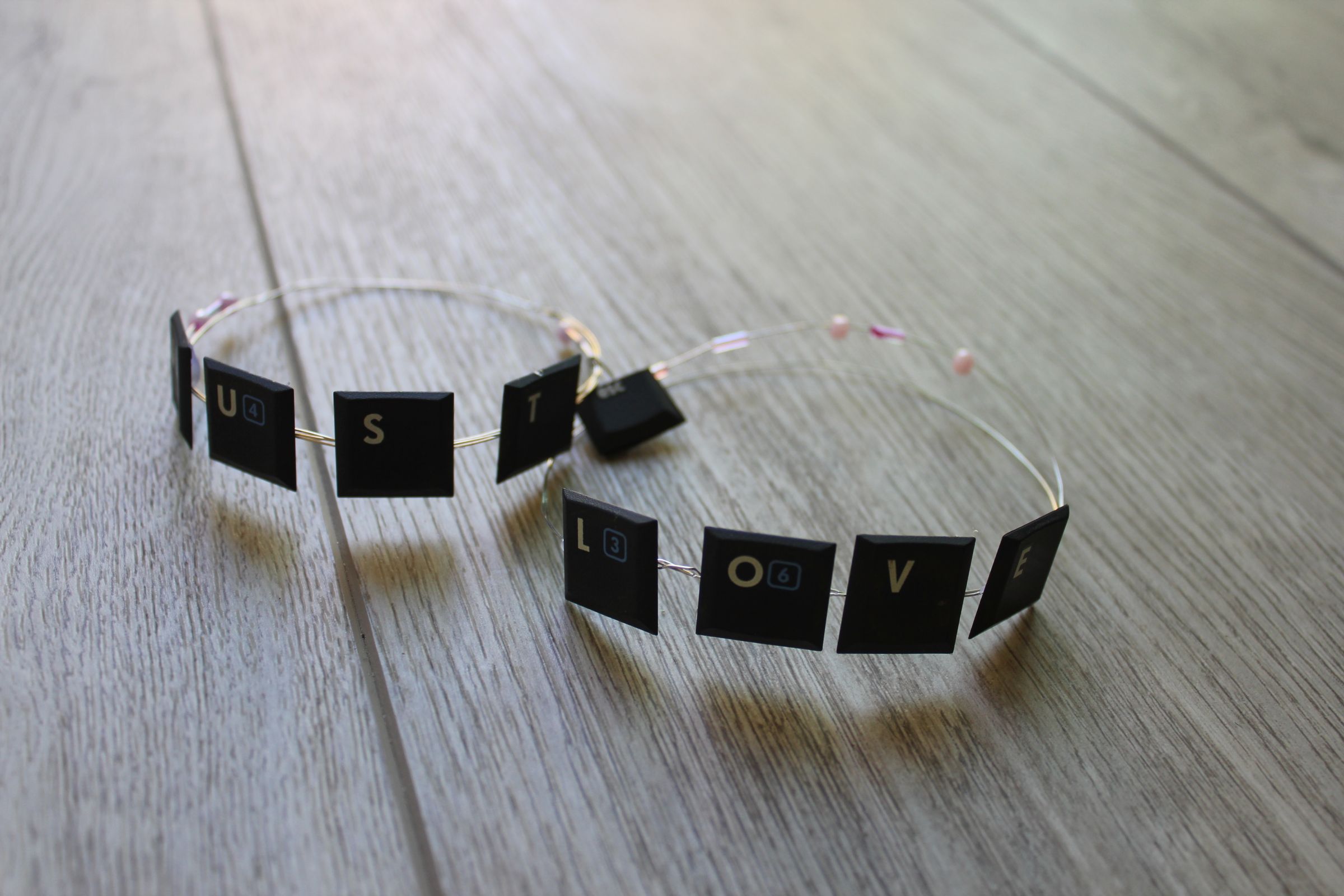 Computer Keyboard Jewelry : 7 Steps (with Pictures) - Instructables