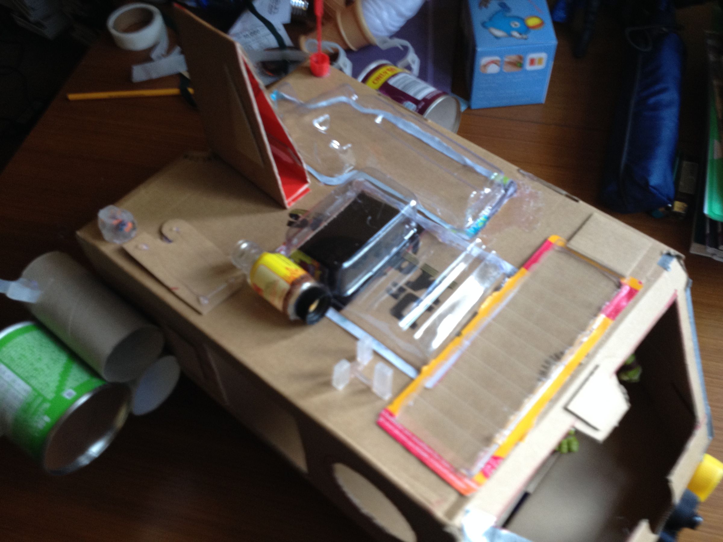 Shoe Box Spaceship : 9 Steps (with Pictures) - Instructables