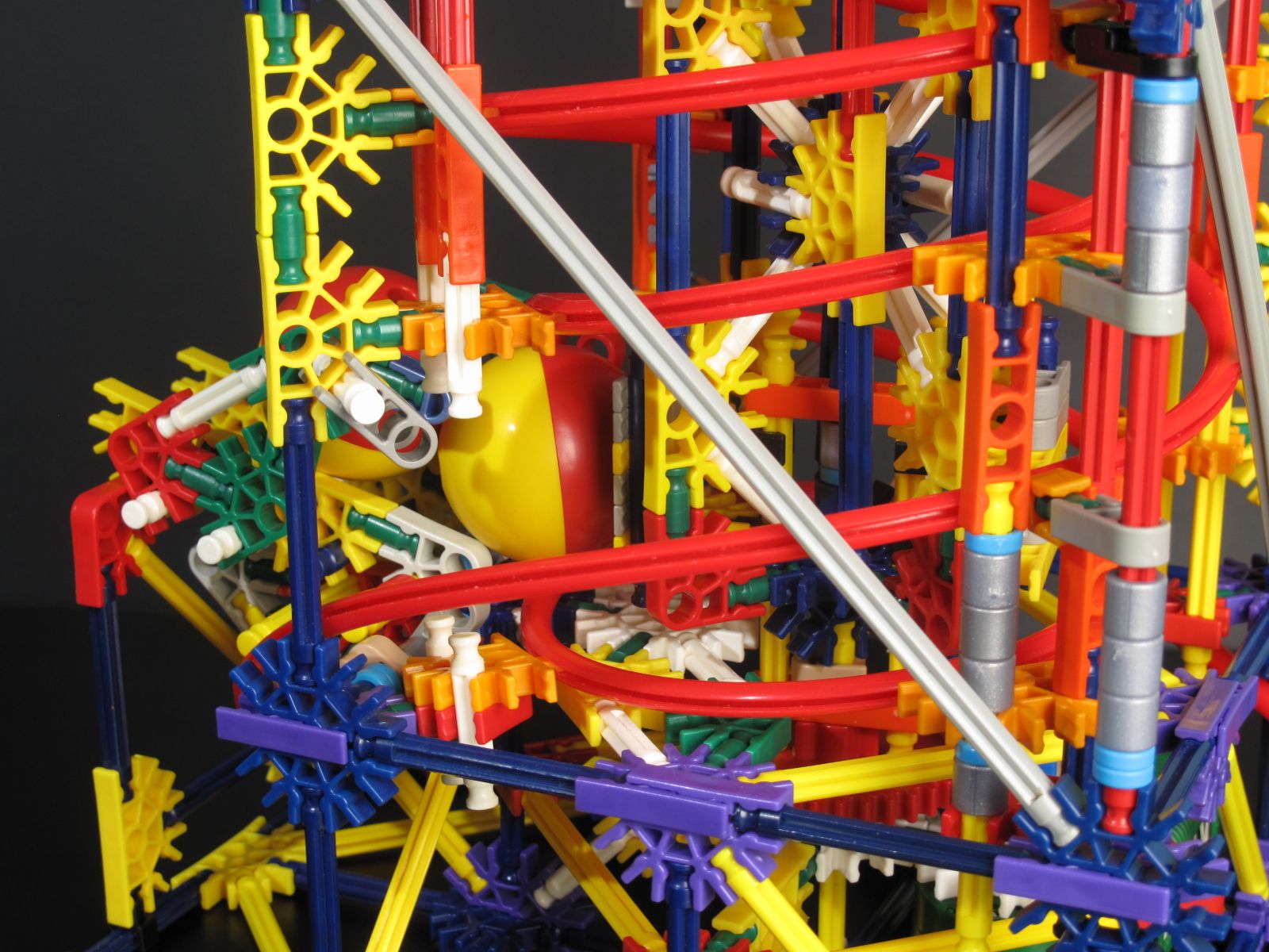 Knex Inverted Helix Lift V2 : 12 Steps - Instructables