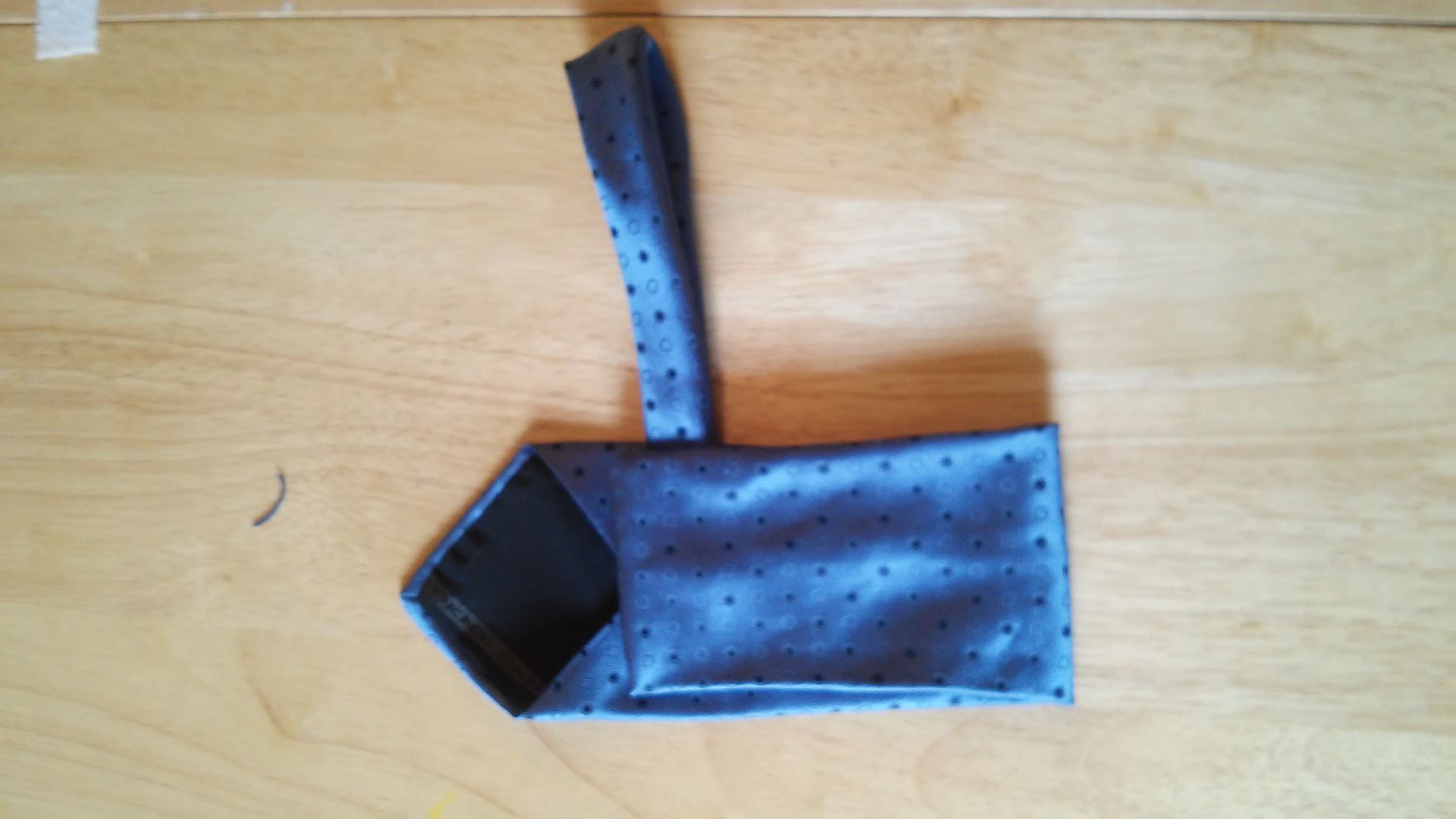 DIY Wallet With Old Ties : 8 Steps (with Pictures) - Instructables
