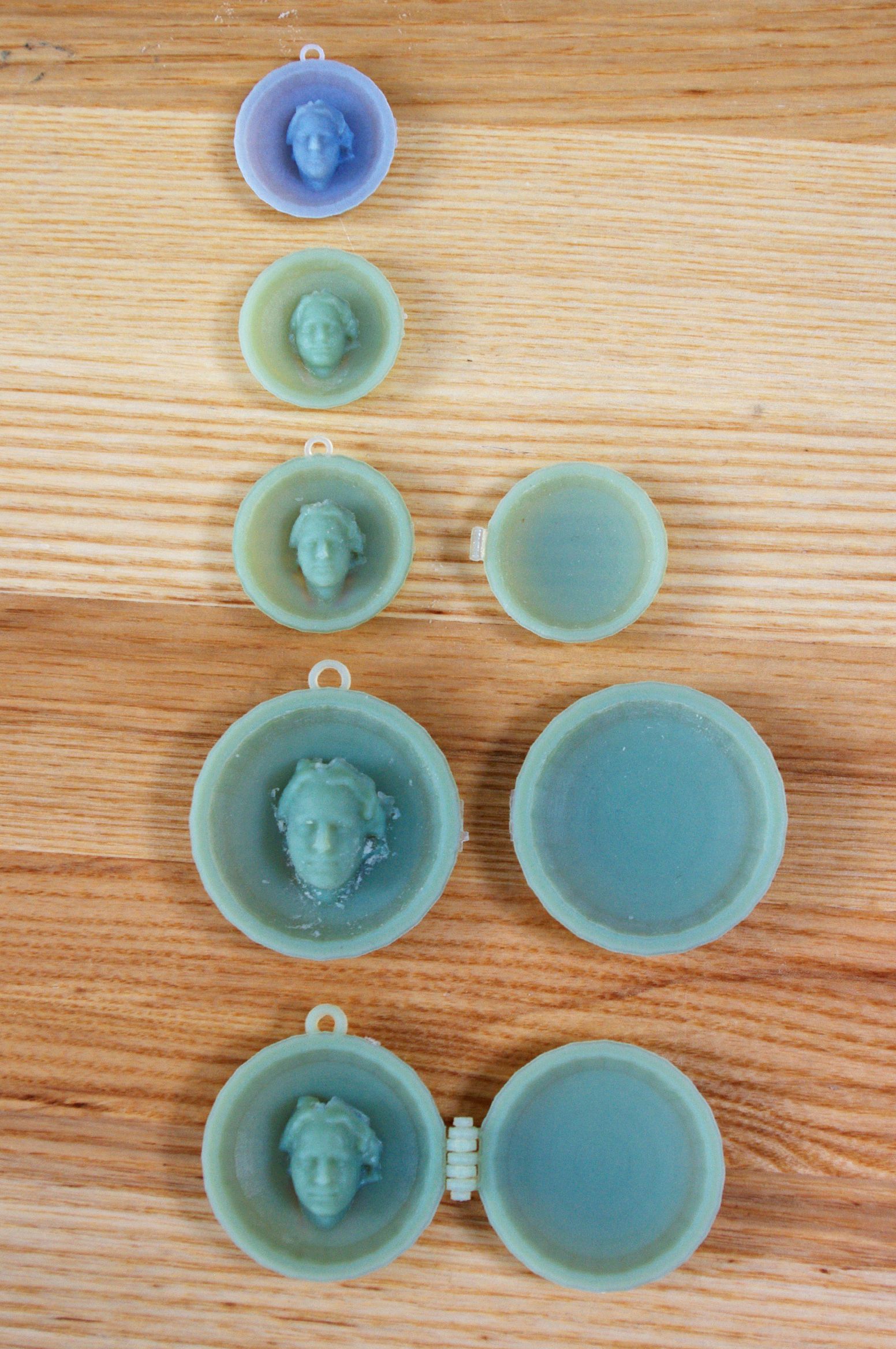 3D Printed Locket With Me in It : 11 Steps (with Pictures) - Instructables