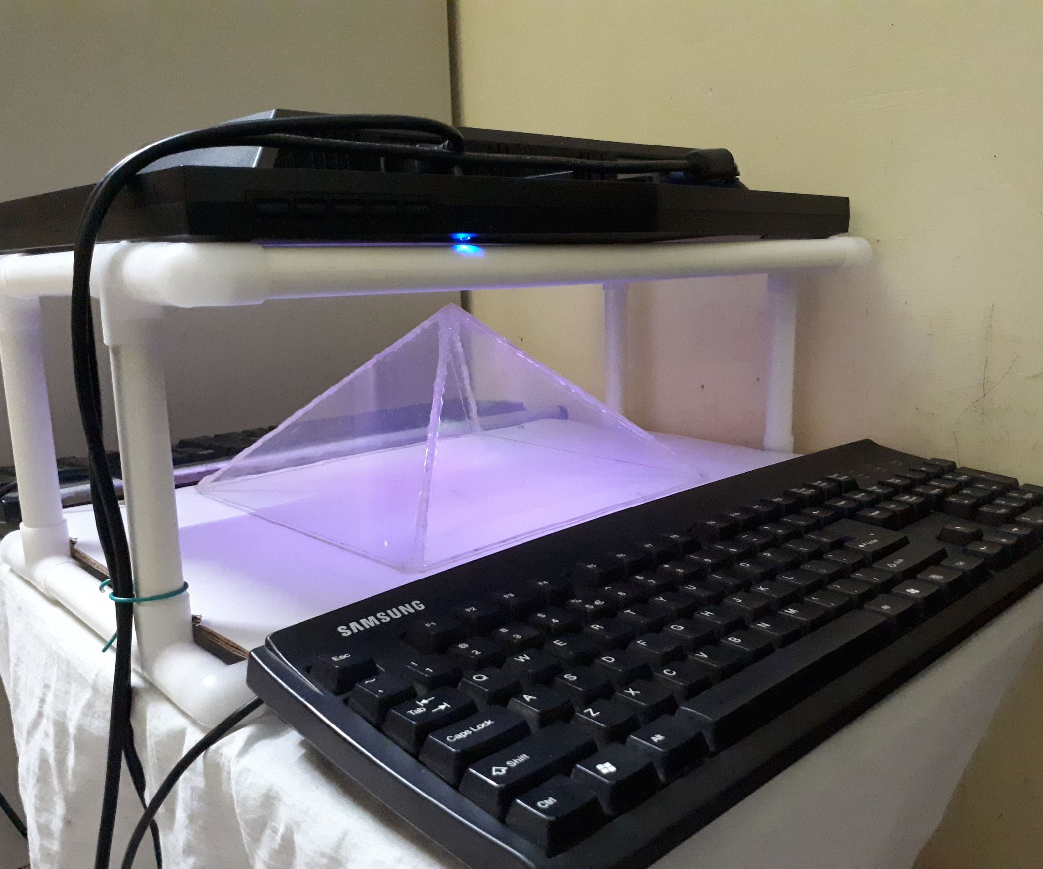 Unity Multiplayer 3D Hologram Game and Hologram Projector for PC : 16 ...