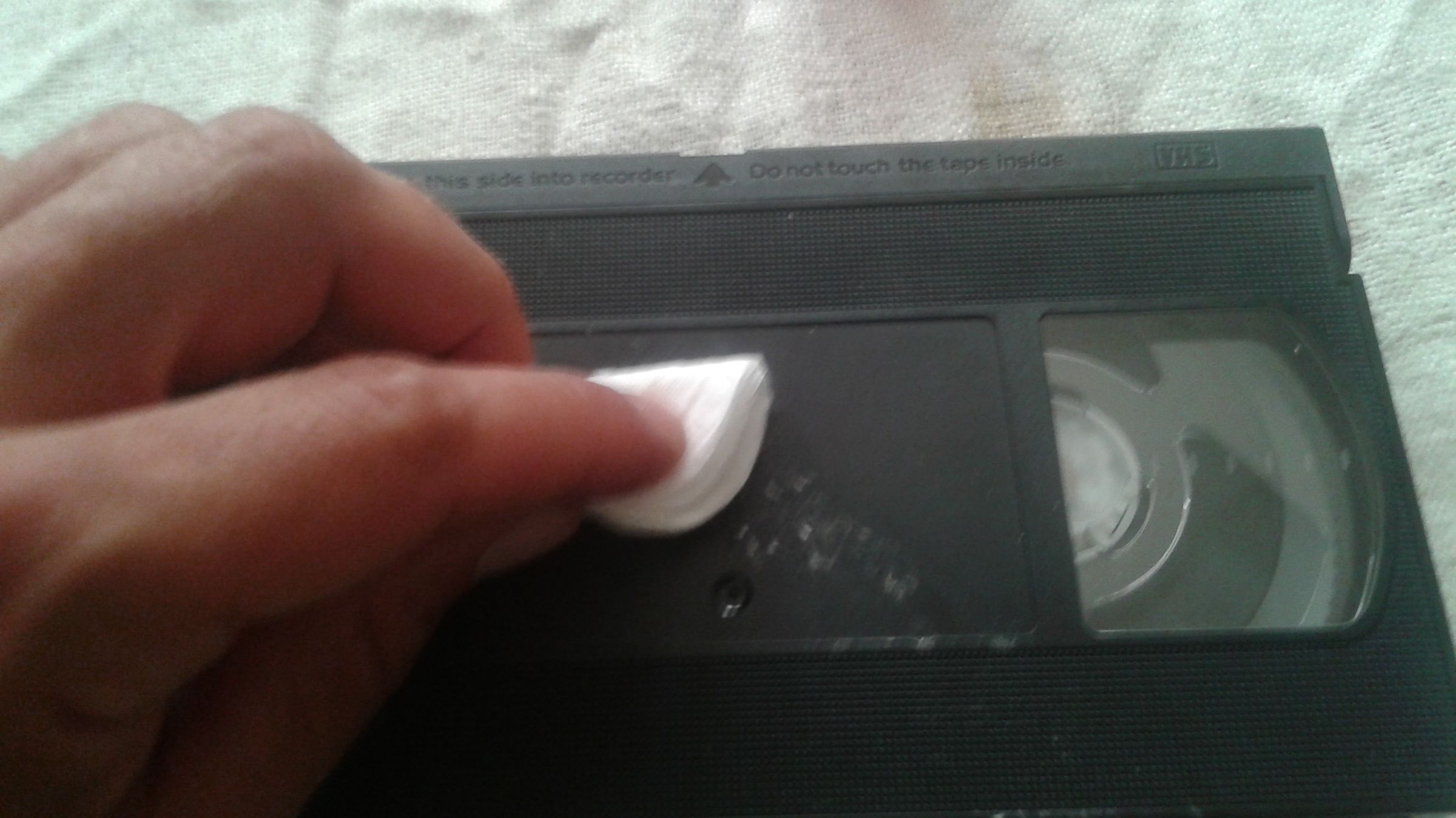 VHS DECORATION LAMP : 10 Steps (with Pictures) - Instructables