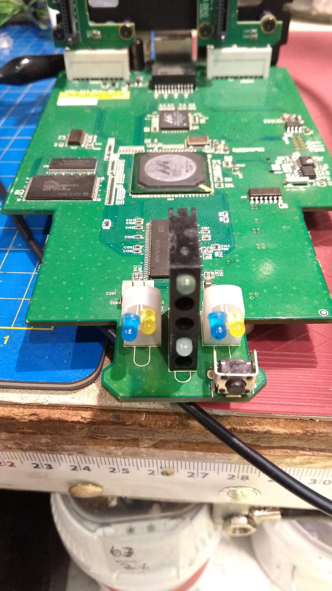 DNS-323 NAS Hard Disk STATUS LED Replacement : 5 Steps - Instructables