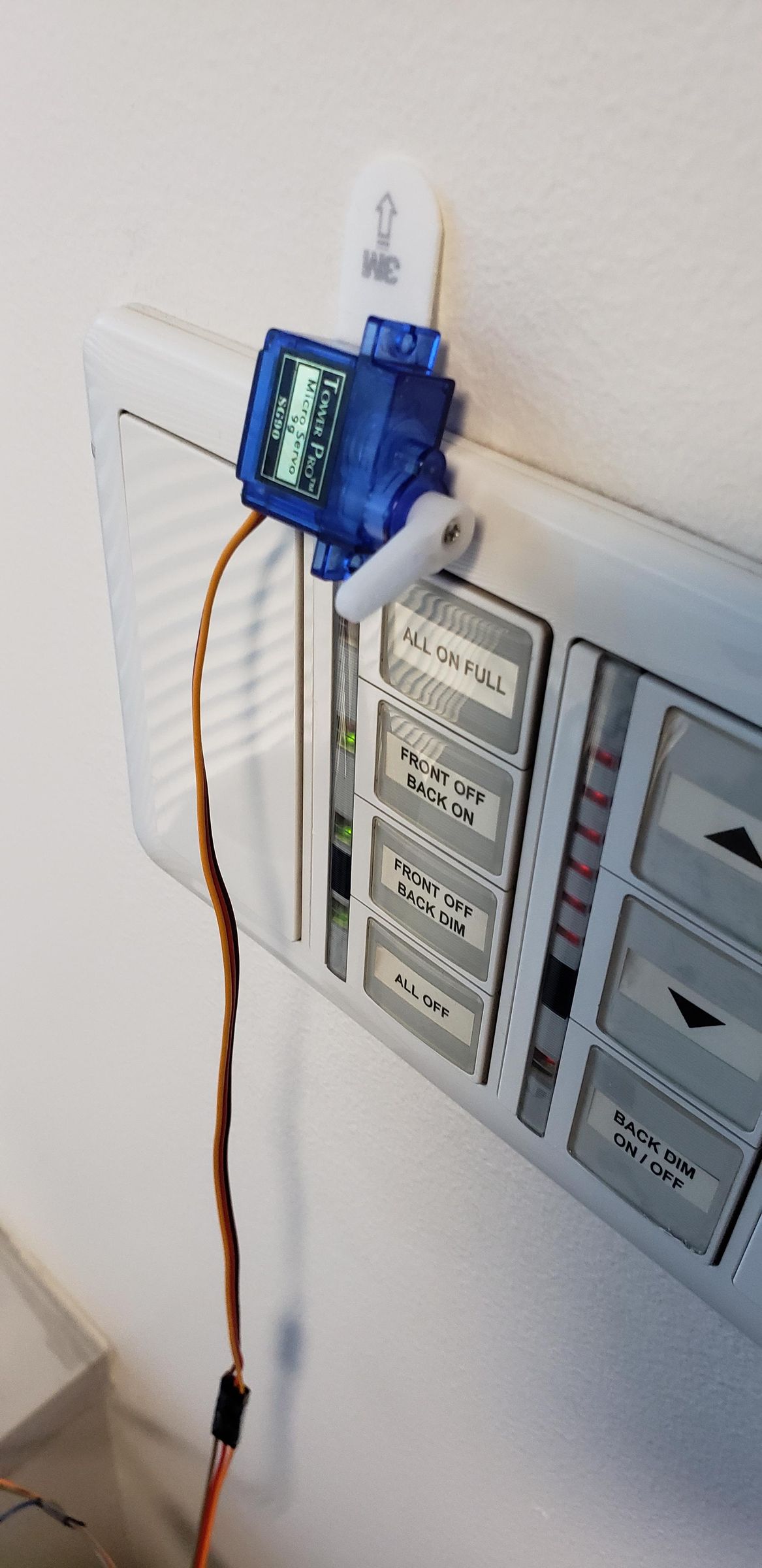 Light Button Pusher : 9 Steps - Instructables