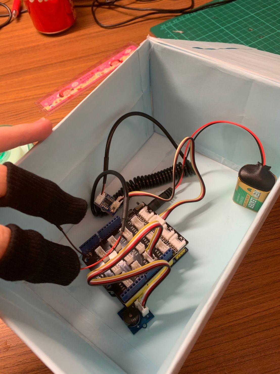 Arduino Emotion Stress Tester 檢測情緒的壓力感測器 : 3 Steps - Instructables