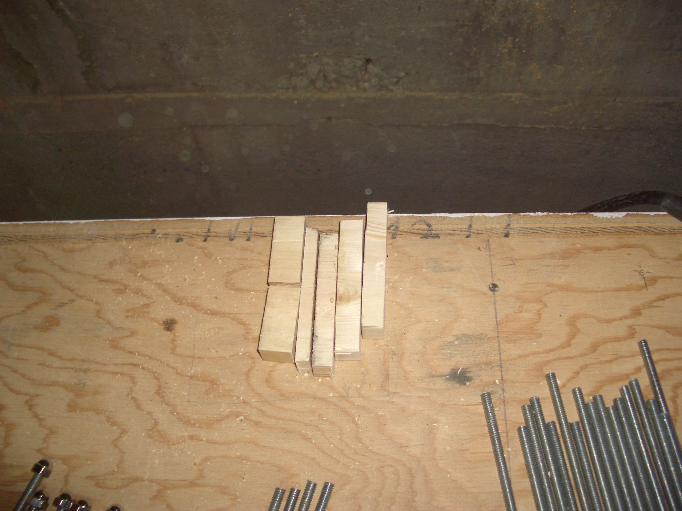 Cheap, Easy, Low-waste Bookshelf Plans : 5 Steps (with Pictures ...