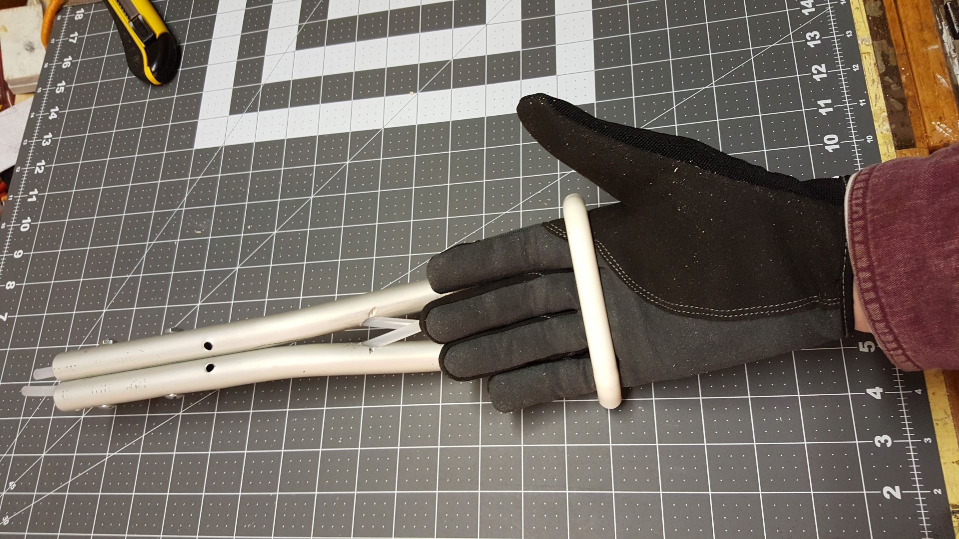 Articulated Skeleton Hand : 7 Steps (with Pictures) - Instructables