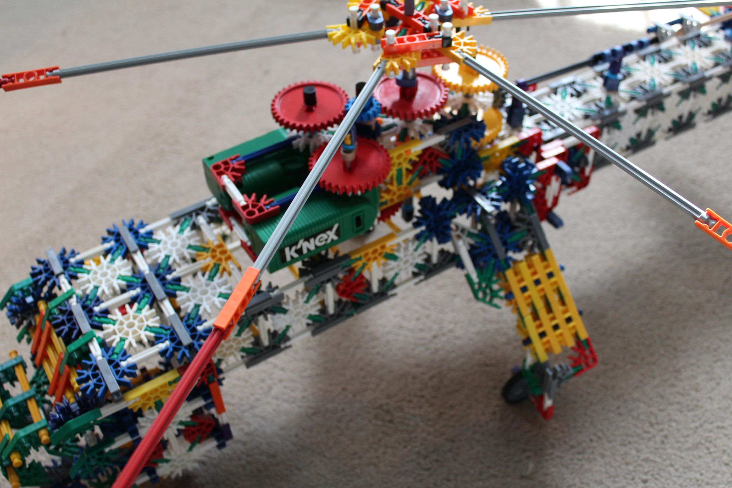 K'nex Sikorsky S-64 Skycrane : 9 Steps - Instructables
