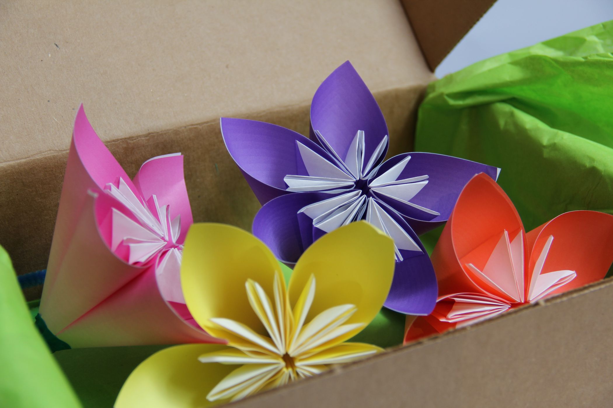 Origami Paper Corsage : 12 Steps (with Pictures) - Instructables