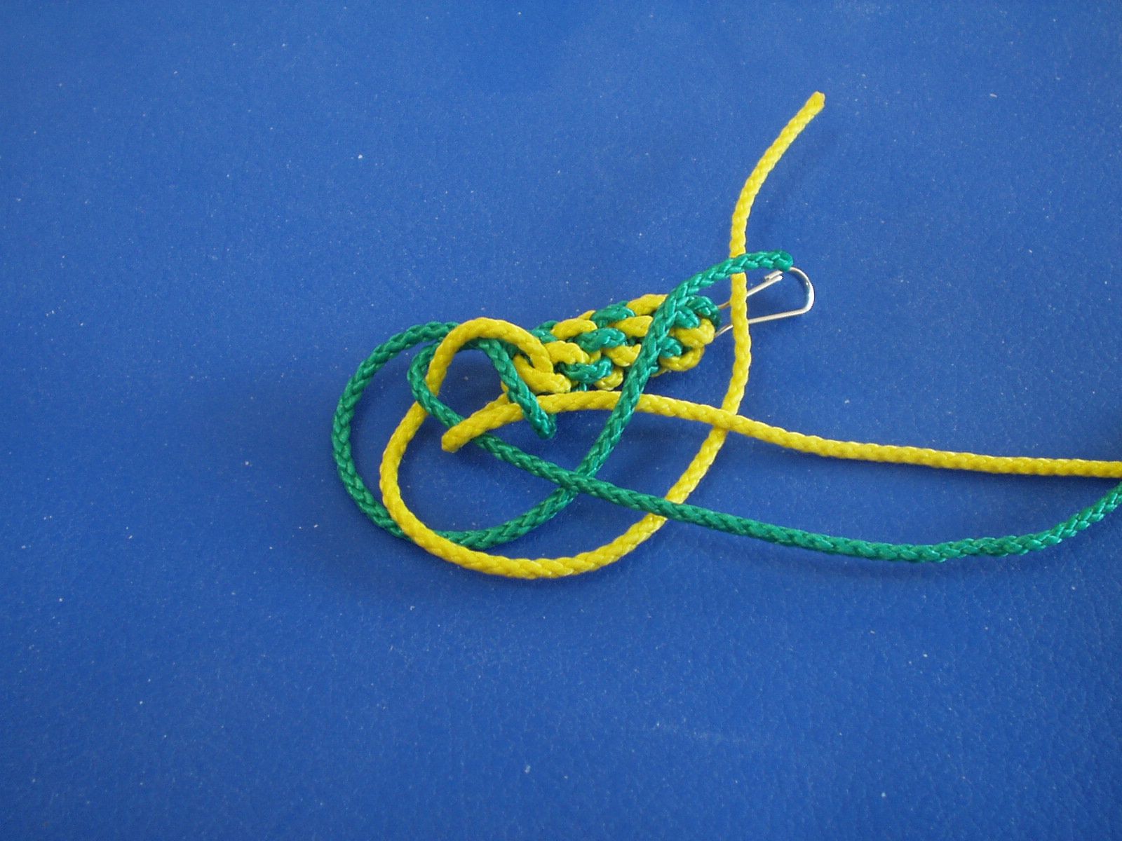 Locked Footrope/diamond Knot Part 2 : 12 Steps - Instructables