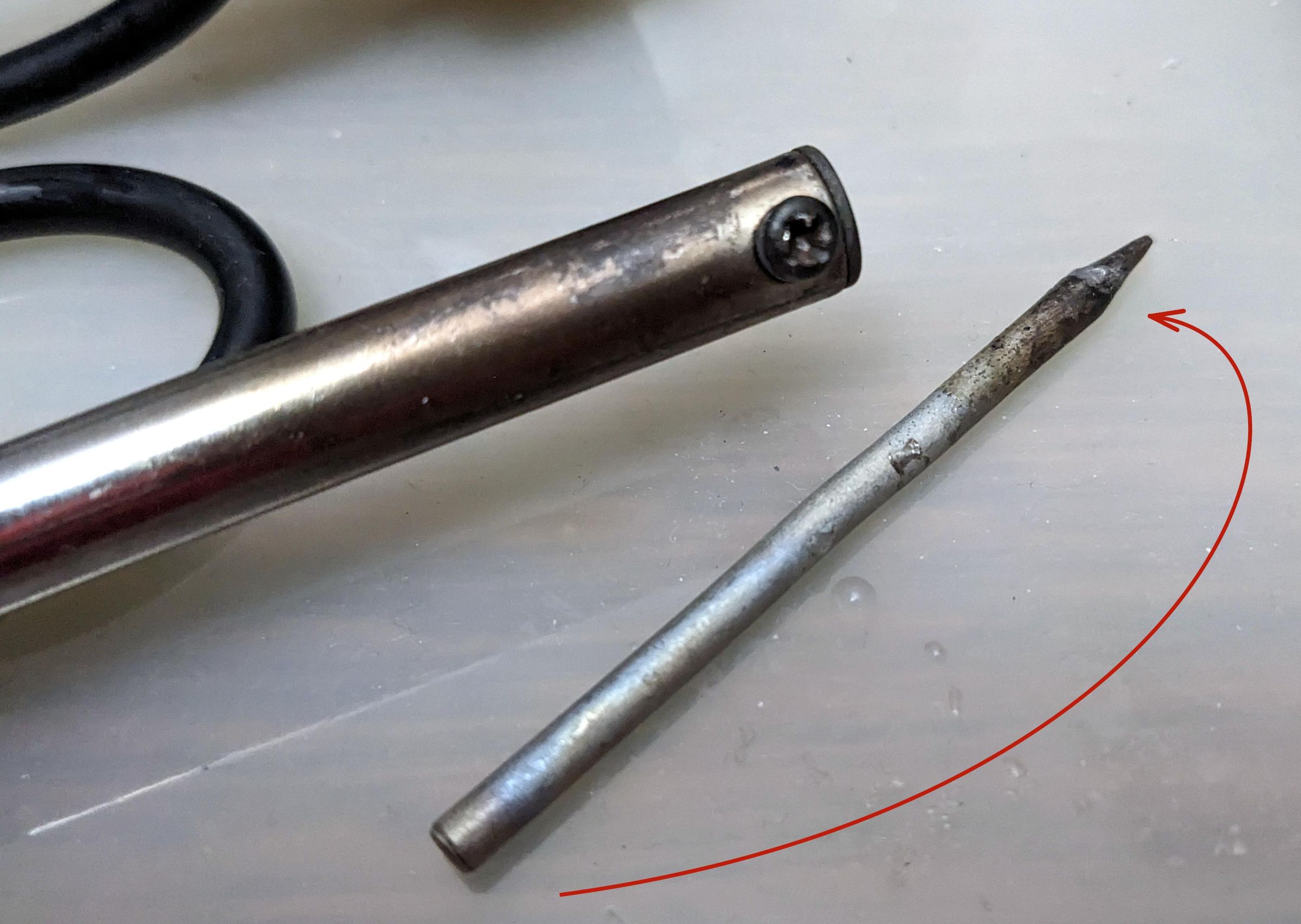 Fixing a Crack in Plastic Laptop Case Near the Hinge : 6 Steps ...