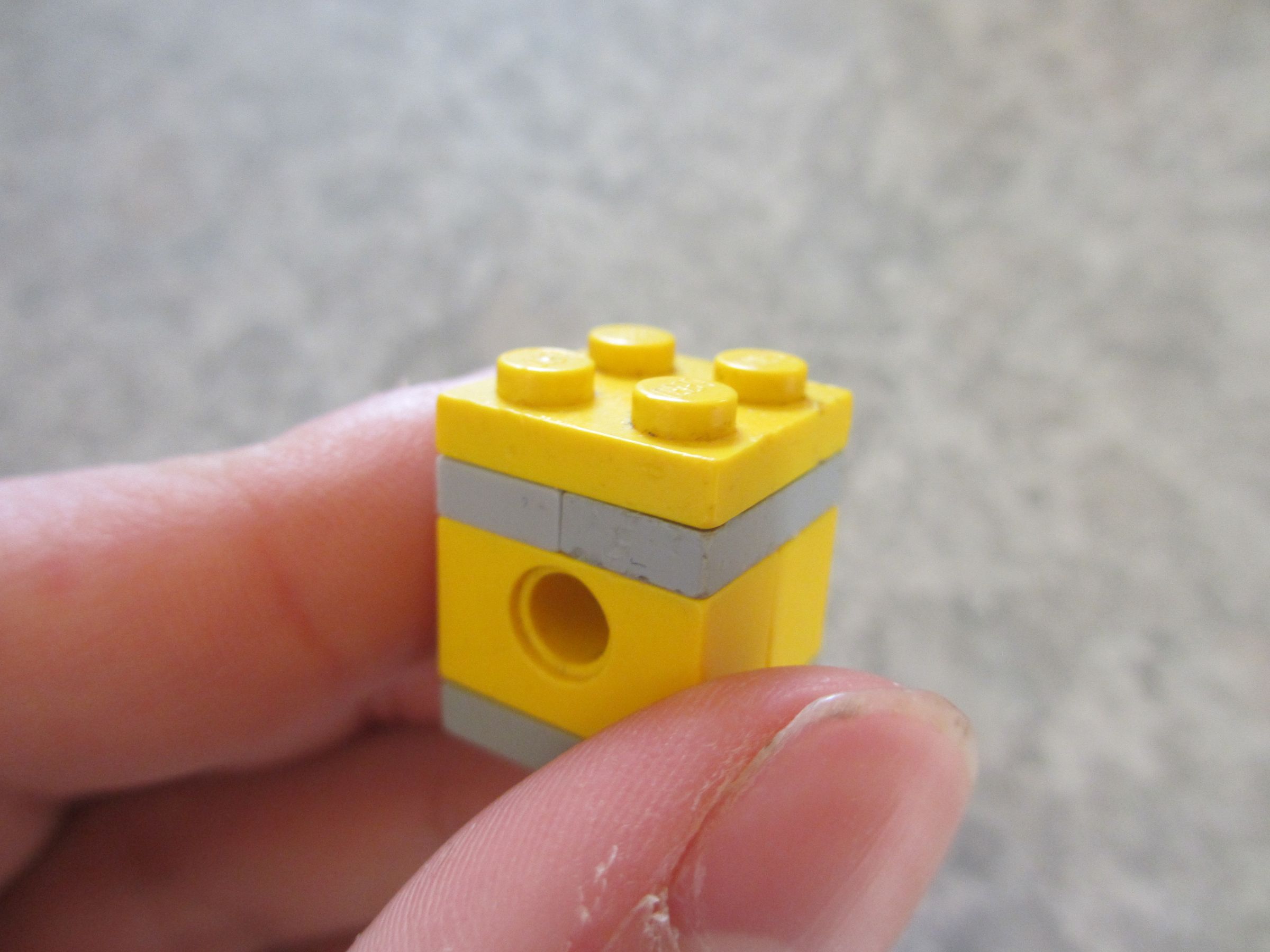 Lego Claptrap : 8 Steps - Instructables