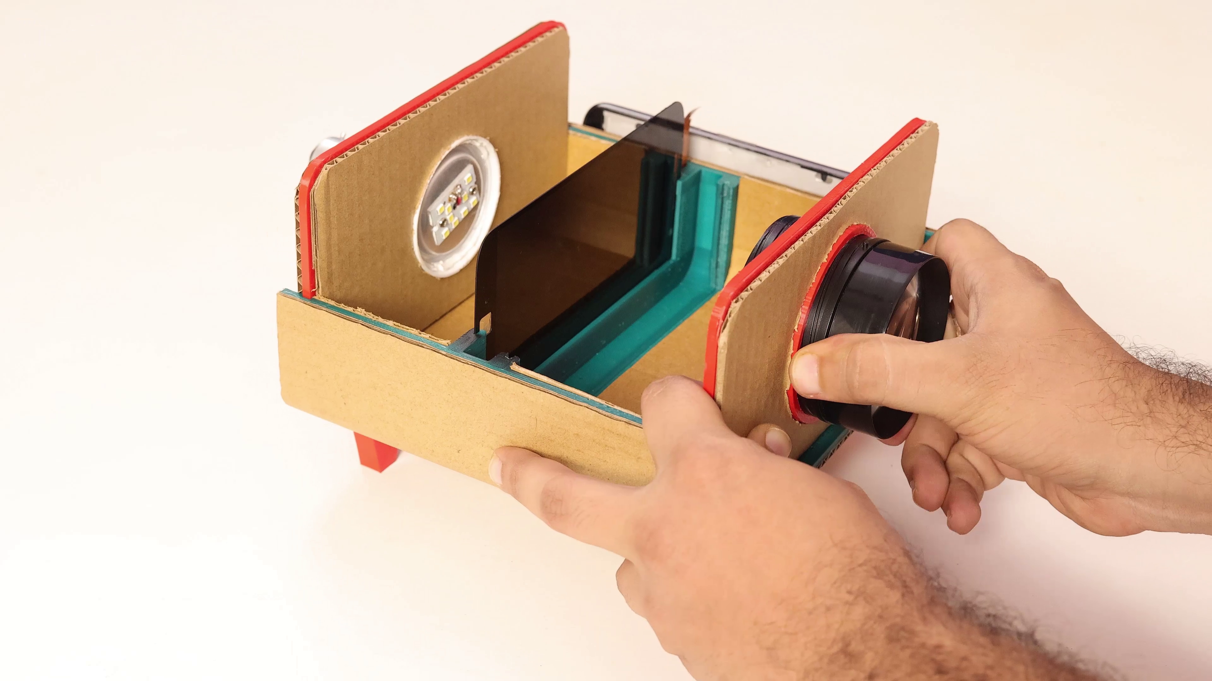 Projector Using Old Smartphones : 10 Steps (with Pictures) - Instructables