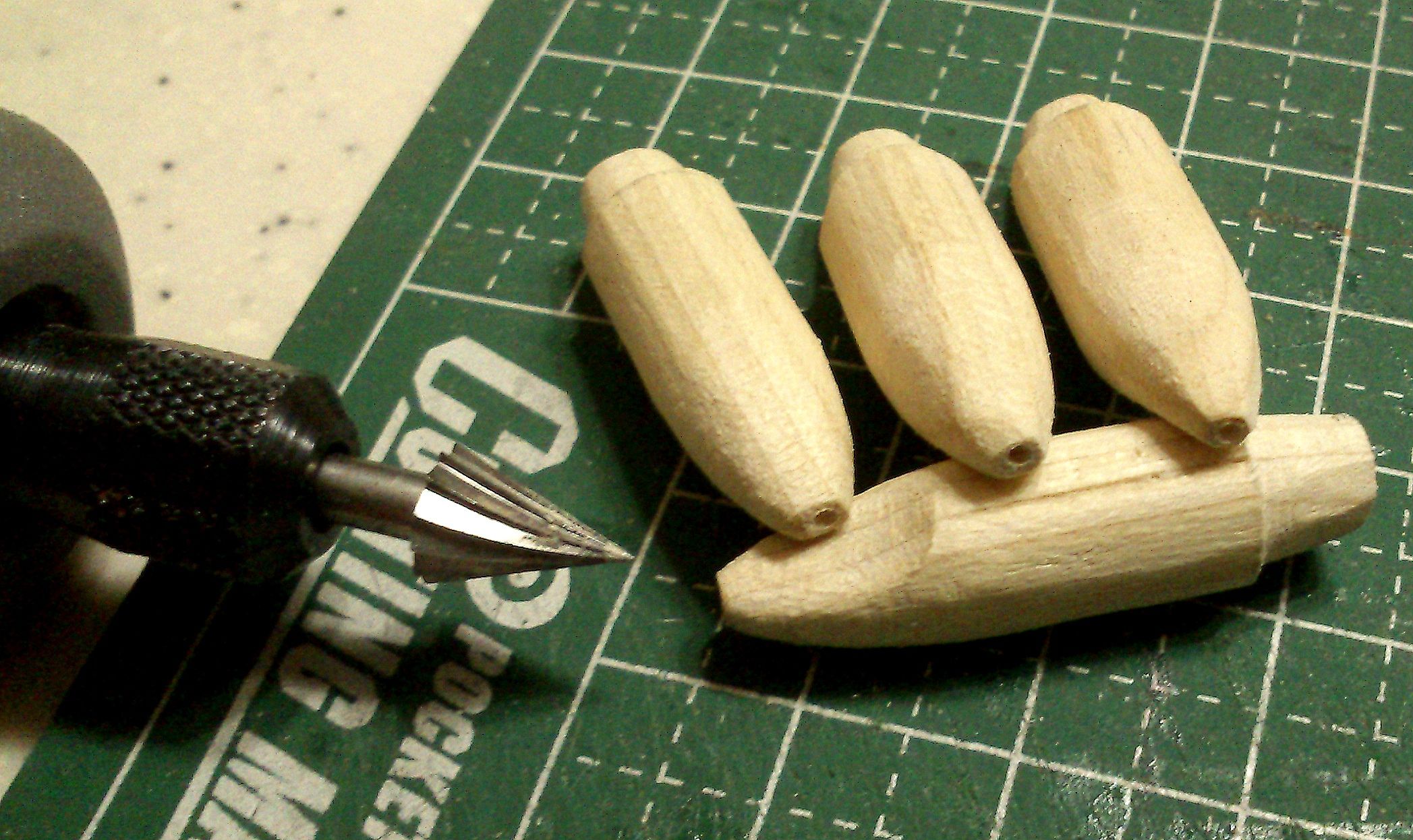 Mini Gunstar Popsicle Stick Model : 6 Steps - Instructables