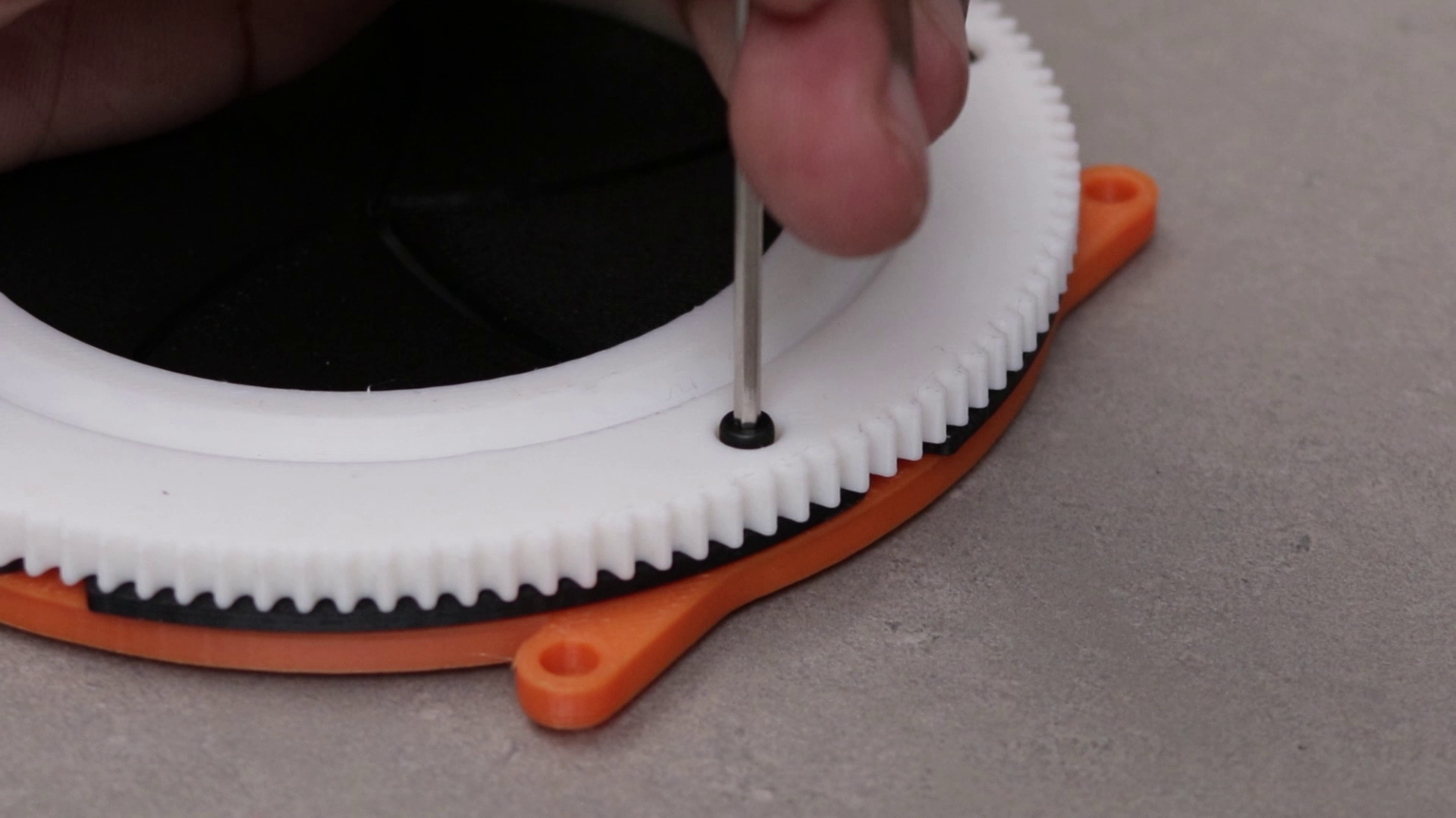 Smart Desk Dustbin With Futuristic Iris Lid : 10 Steps (with Pictures ...
