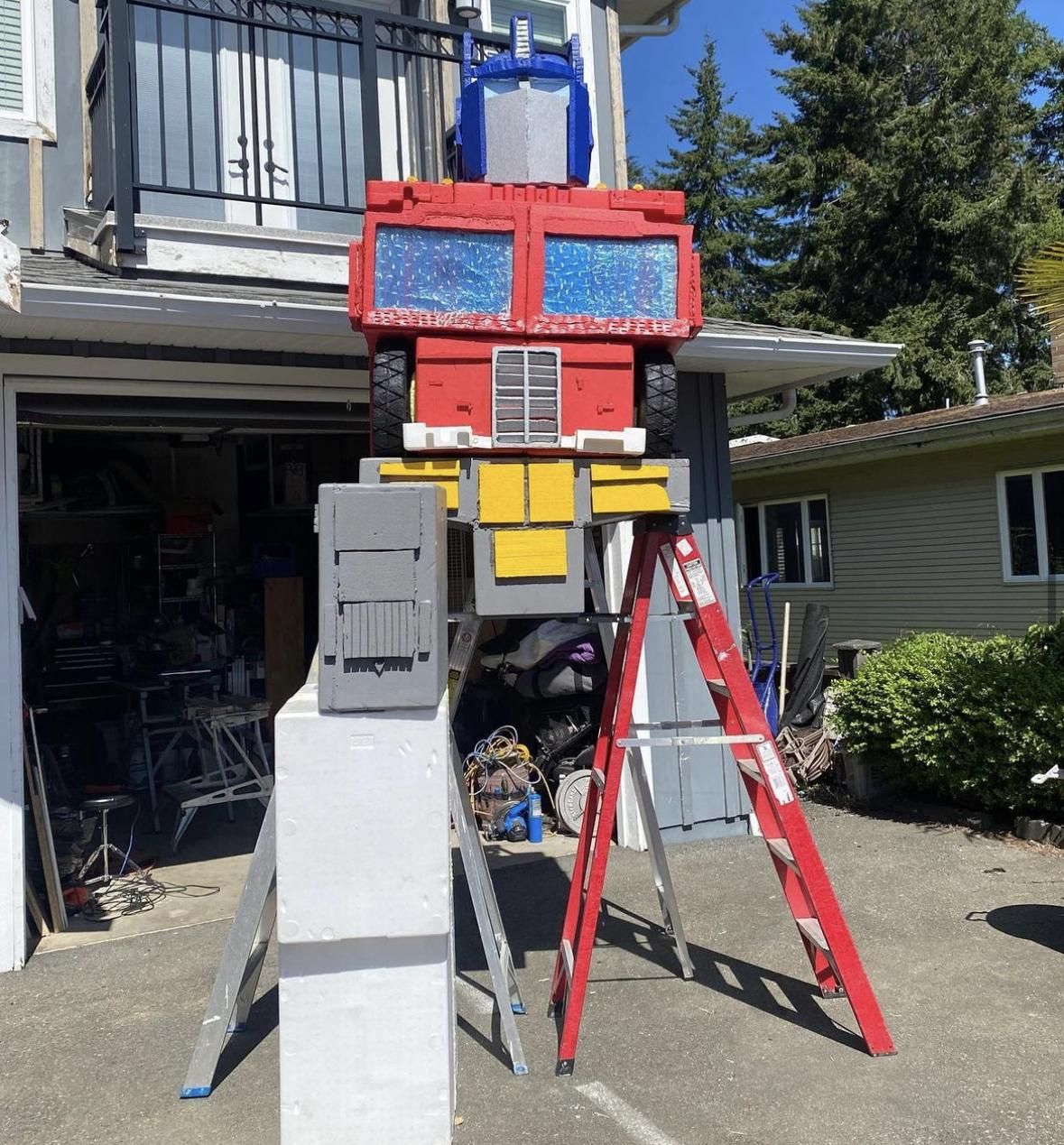 Transformers Halloween Display : 4 Steps (with Pictures) - Instructables