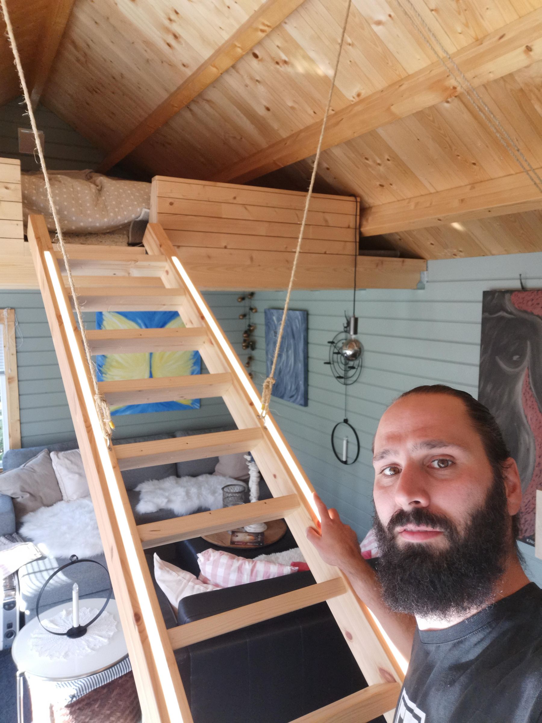 Levitating Ladder Lamp : 7 Steps (with Pictures) - Instructables