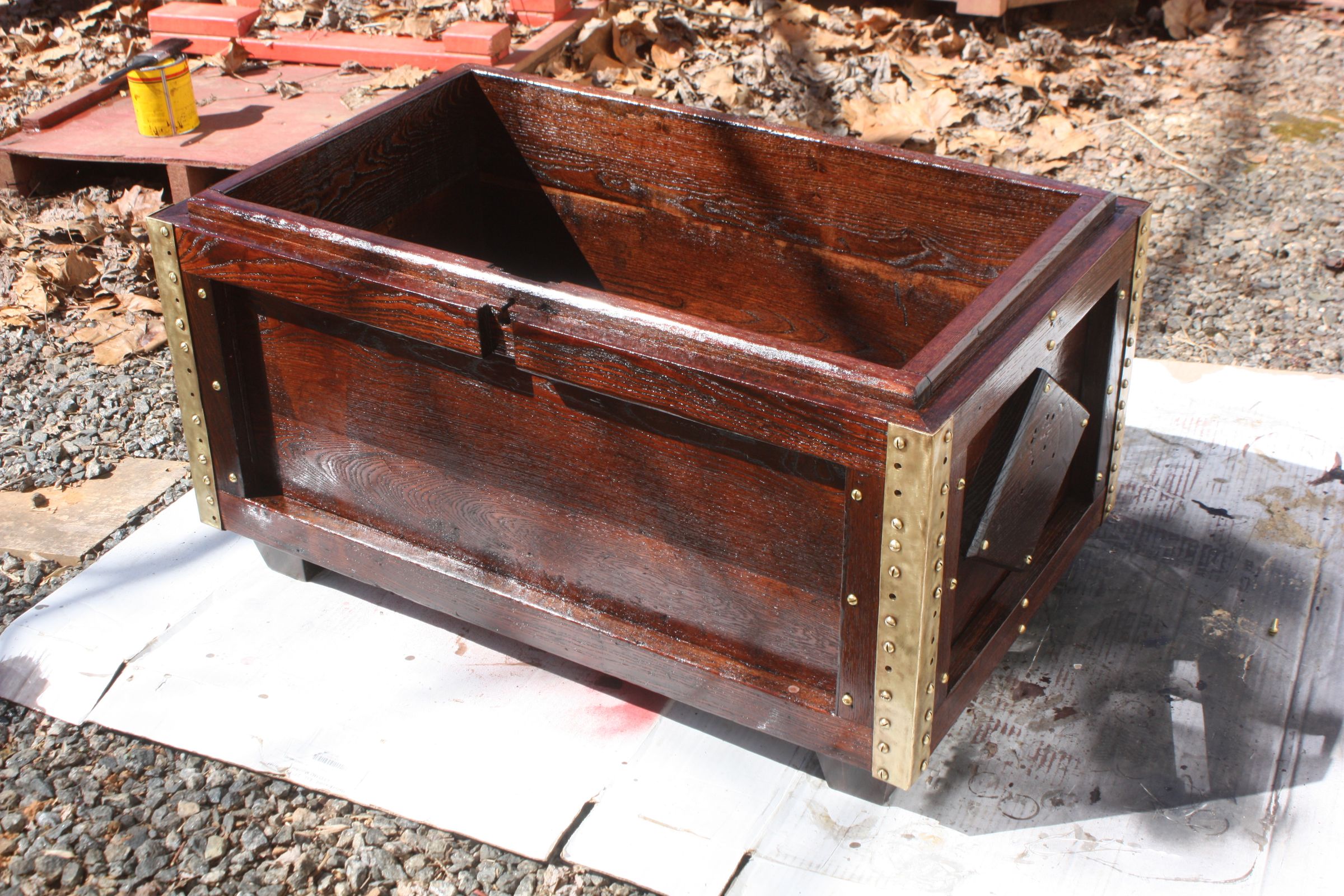 Treasure Chest Coffee Table : 10 Steps (with Pictures) - Instructables