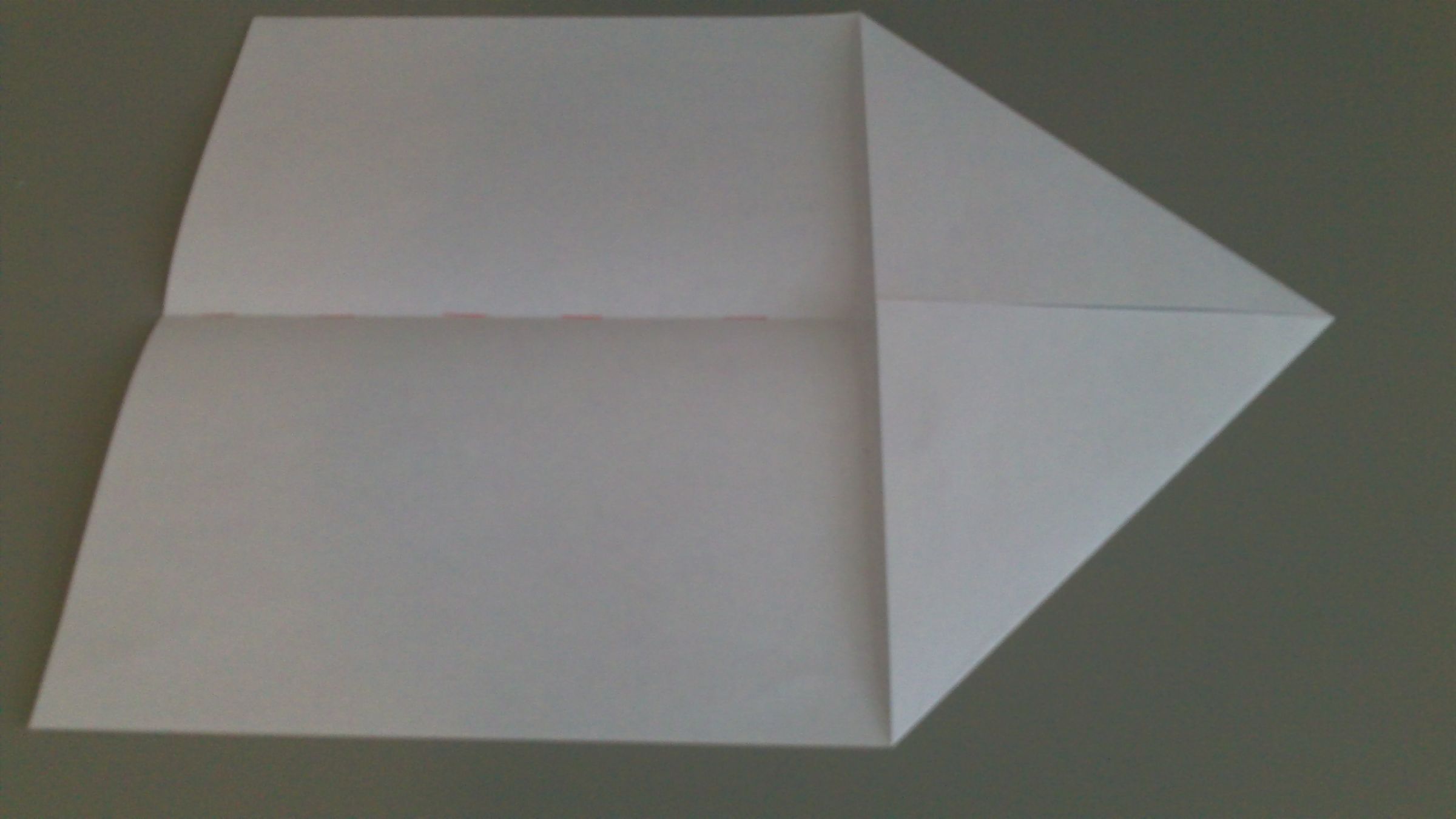 Long Distance Paper Airplane - Instructables