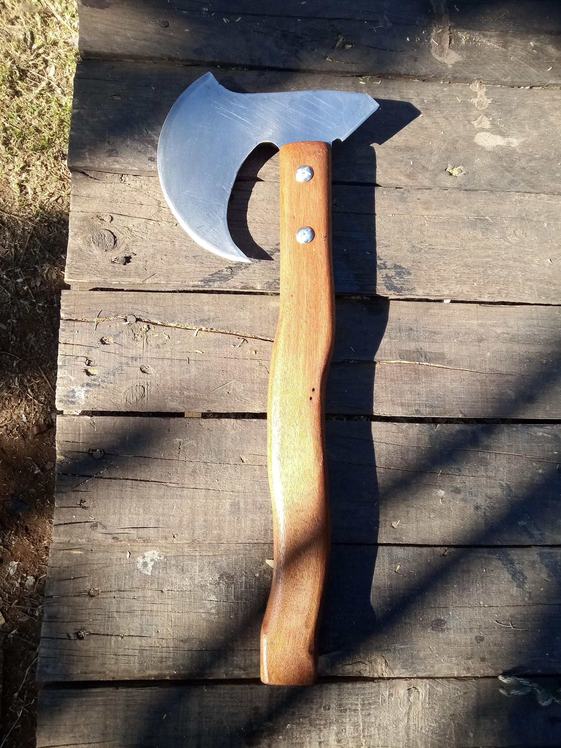 Diamond Blade Throwing Hatchet : 16 Steps - Instructables