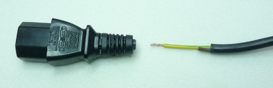 A Quick and Cheap Grounding Plug : 4 Steps - Instructables