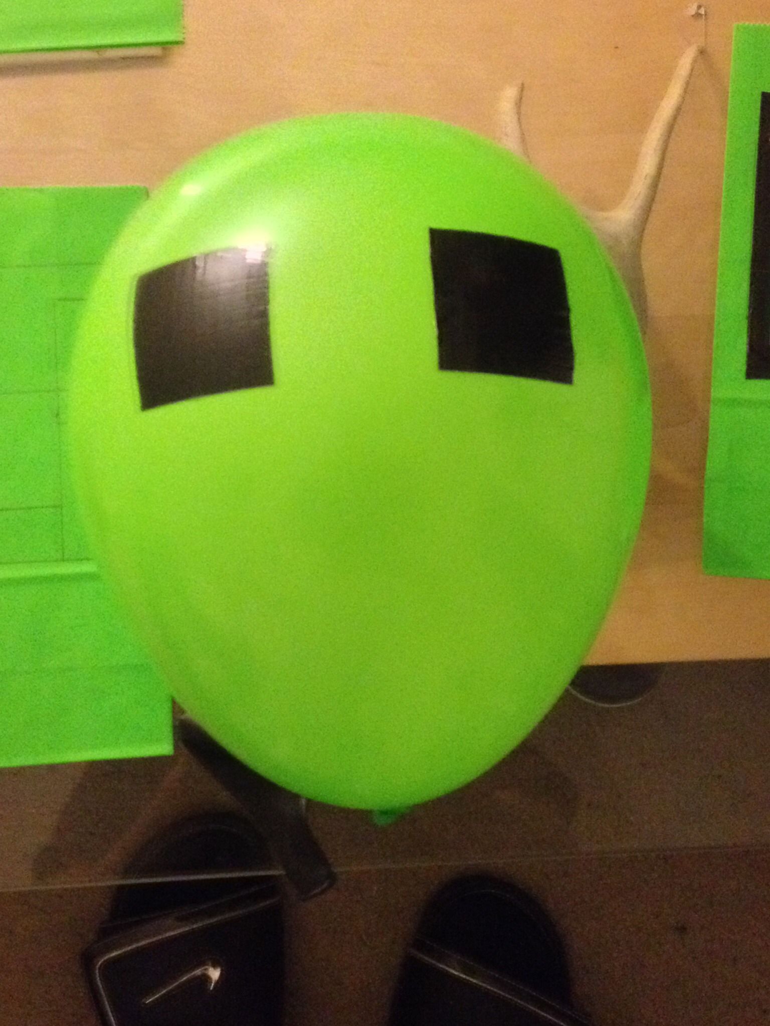 Minecraft Creeper Balloons : 4 Steps - Instructables
