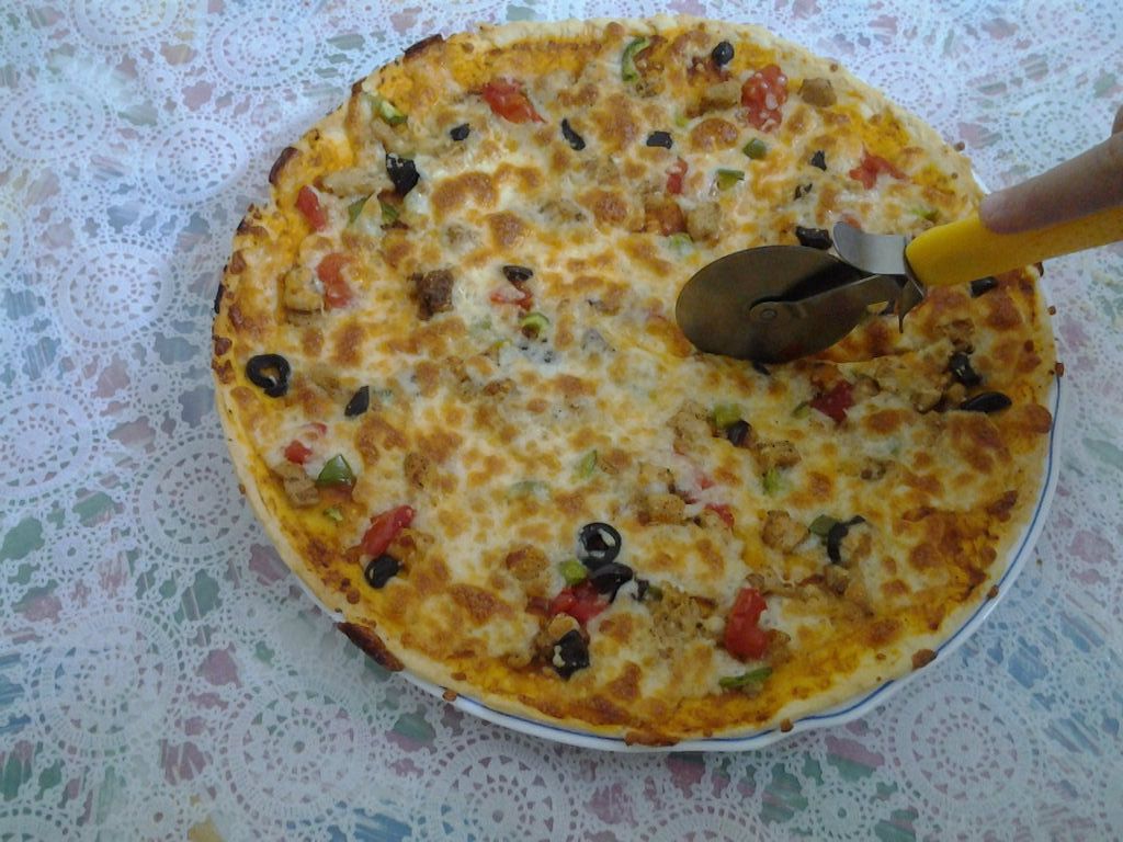 How to Make Pizza (Real Easy) : 4 Steps - Instructables