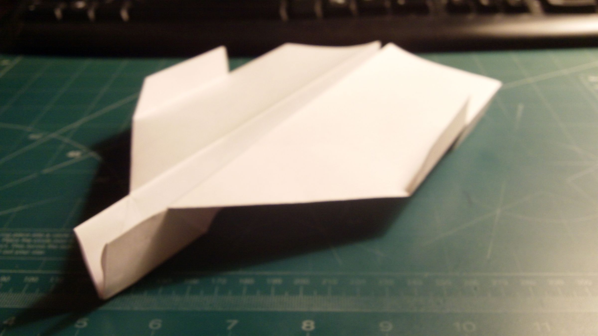 How to Make the Harrier Paper Airplane : 7 Steps - Instructables