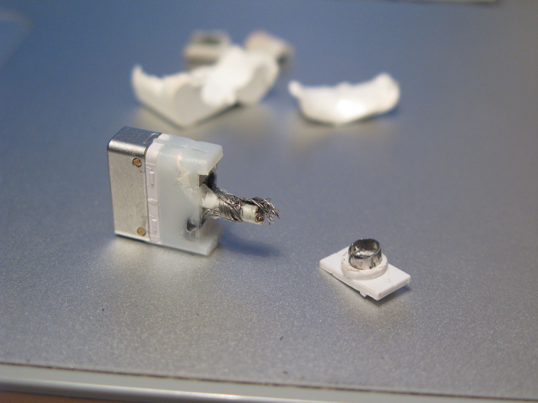 Repair : Apple MacBook MagSafe Charger Power Cord : 5 Steps (with ...