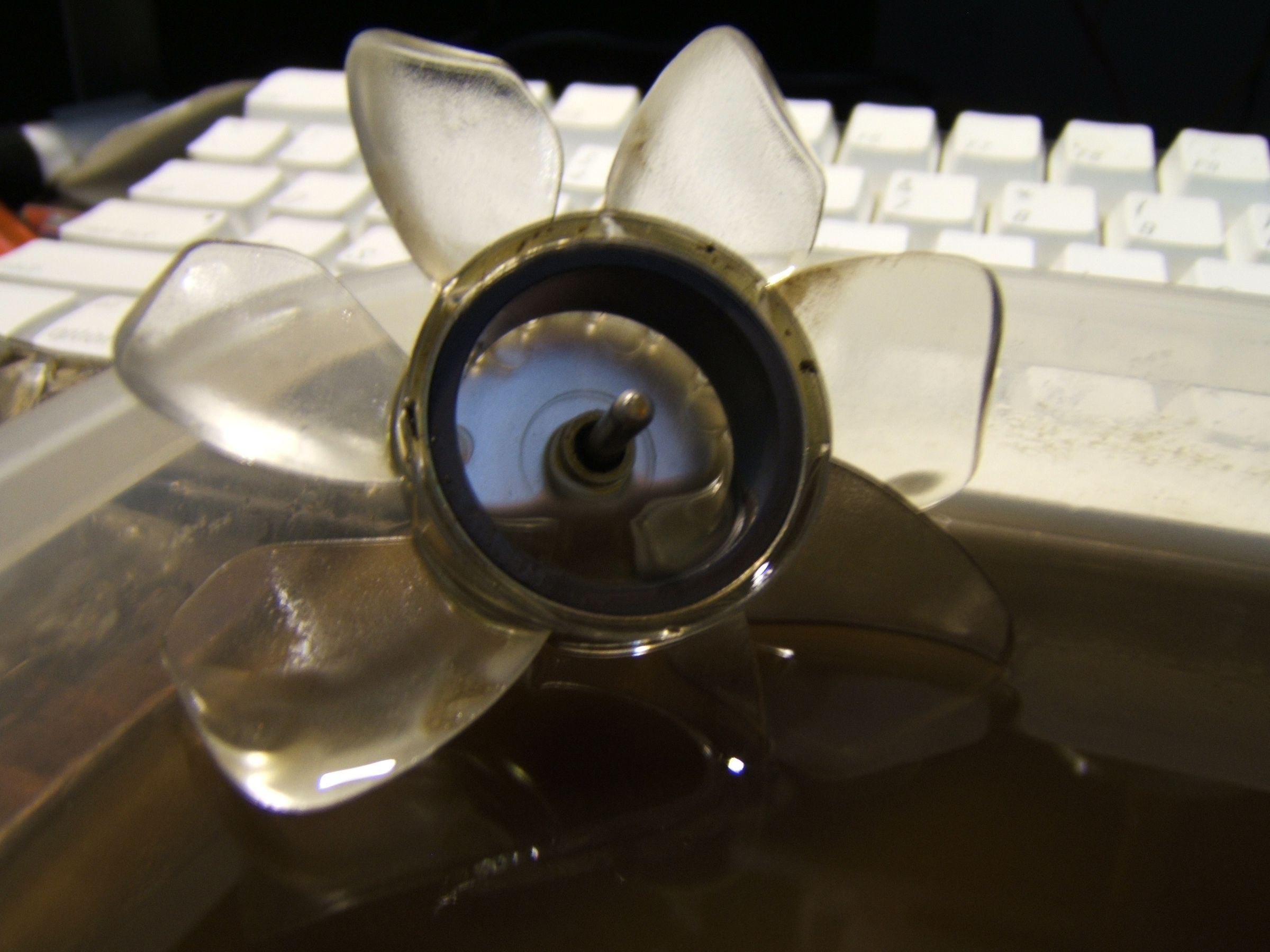 How to Take Apart a Case Fan : 4 Steps - Instructables