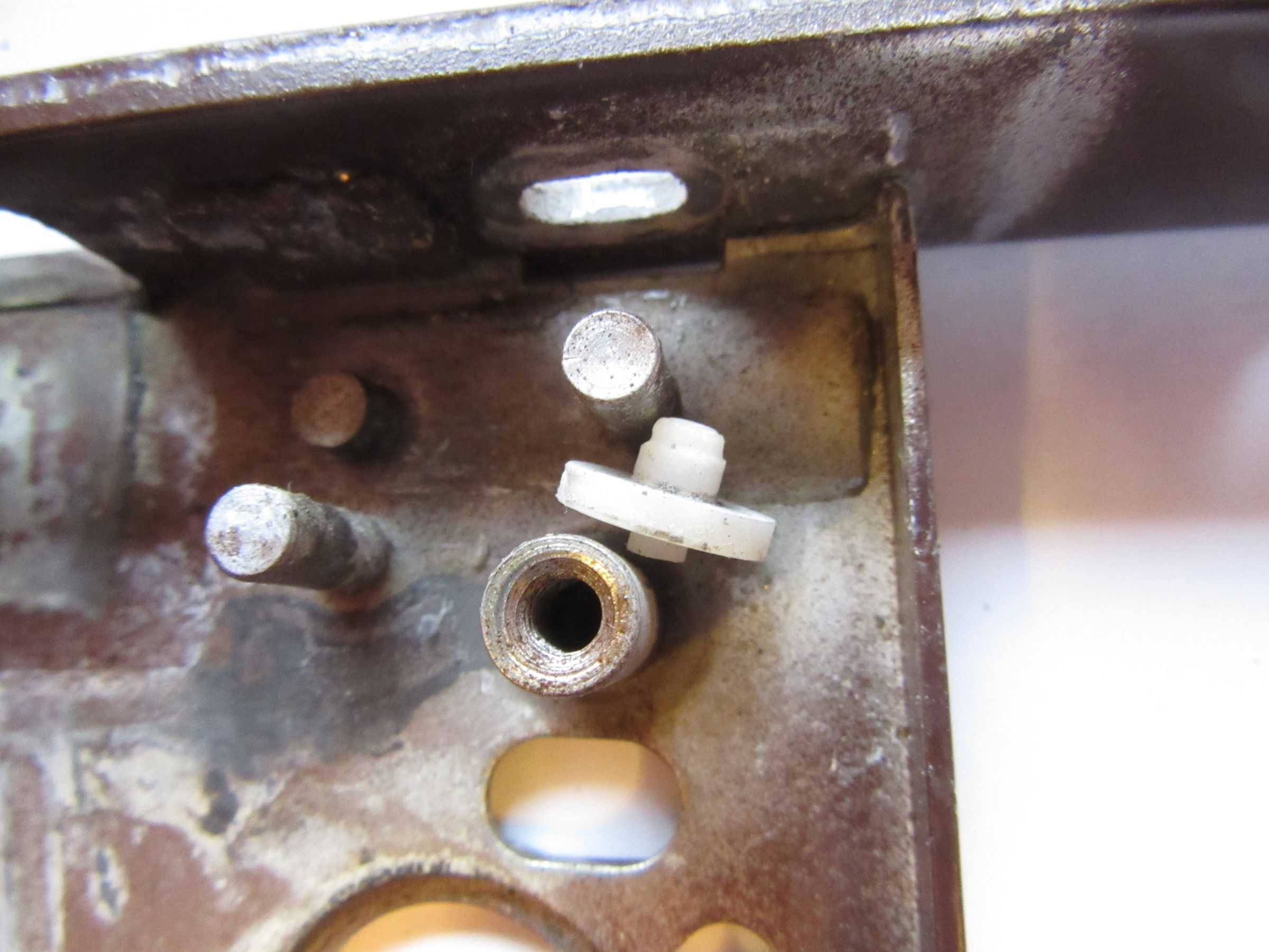 How to Disassemble a Boda 4235 Lock Case (Abloy 4235) : 5 Steps ...