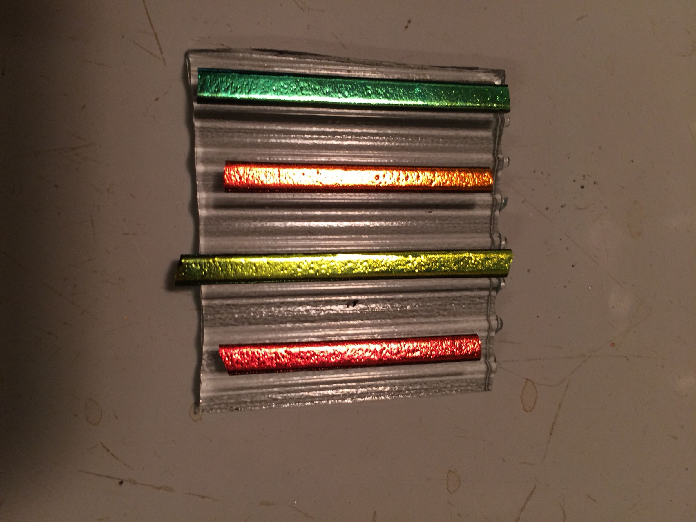 Adding Different Types of Stringers to Fused Glass : 6 Steps (with ...