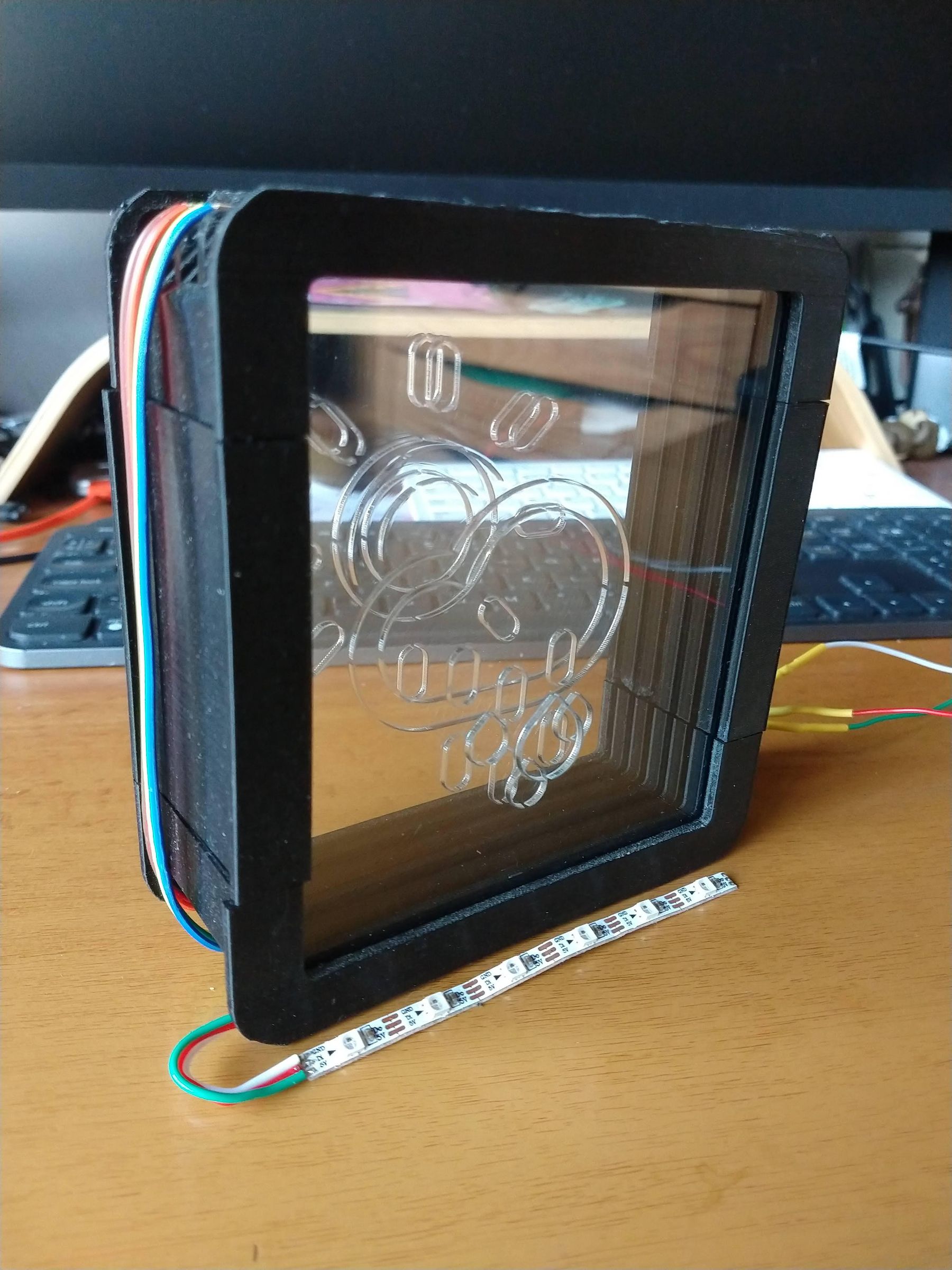 WeatherCube, an Edge-lit 6 Day Weather Forecast : 7 Steps (with Pictures) - Instructables